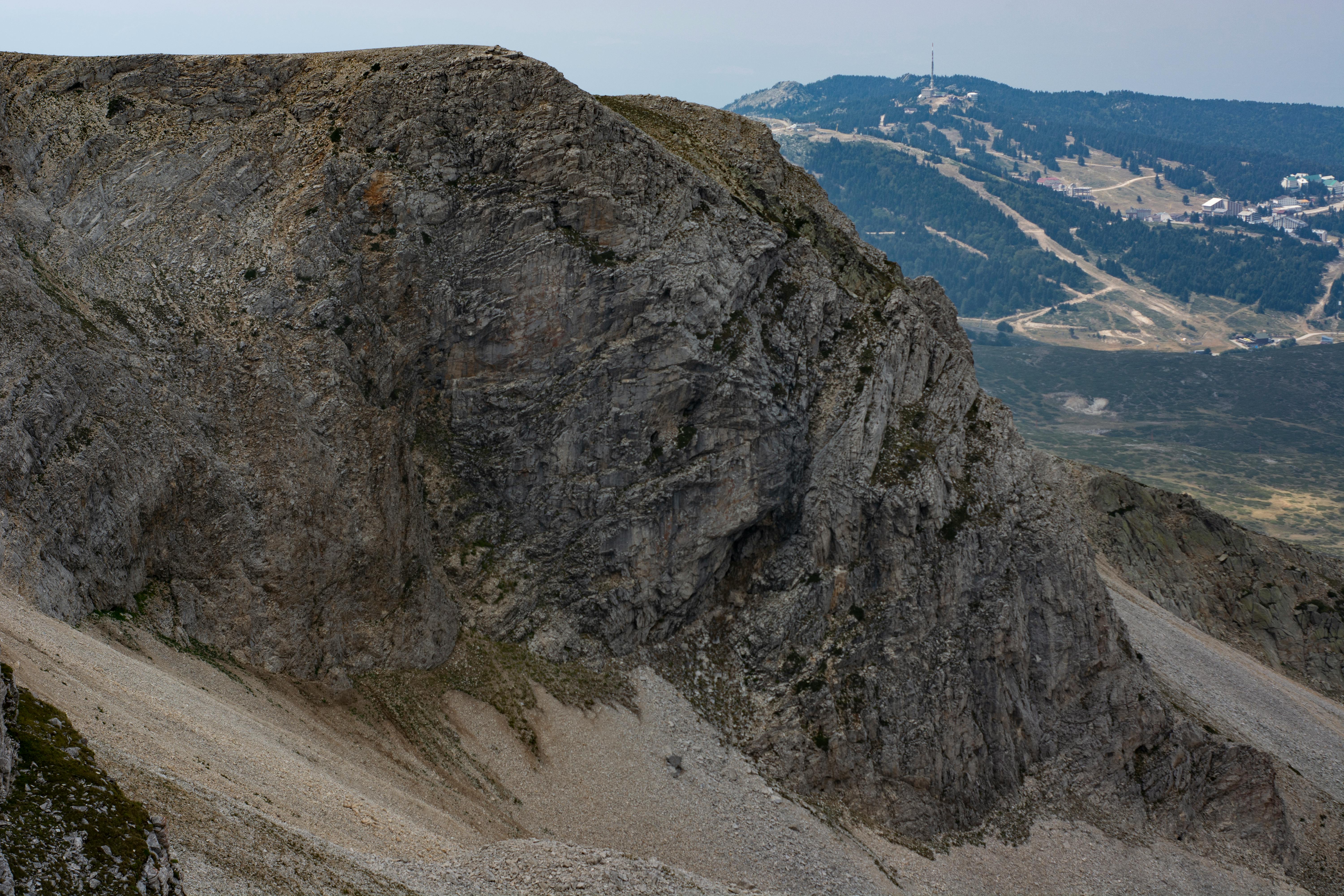 Gray Rocky Mountain · Free Stock Photo