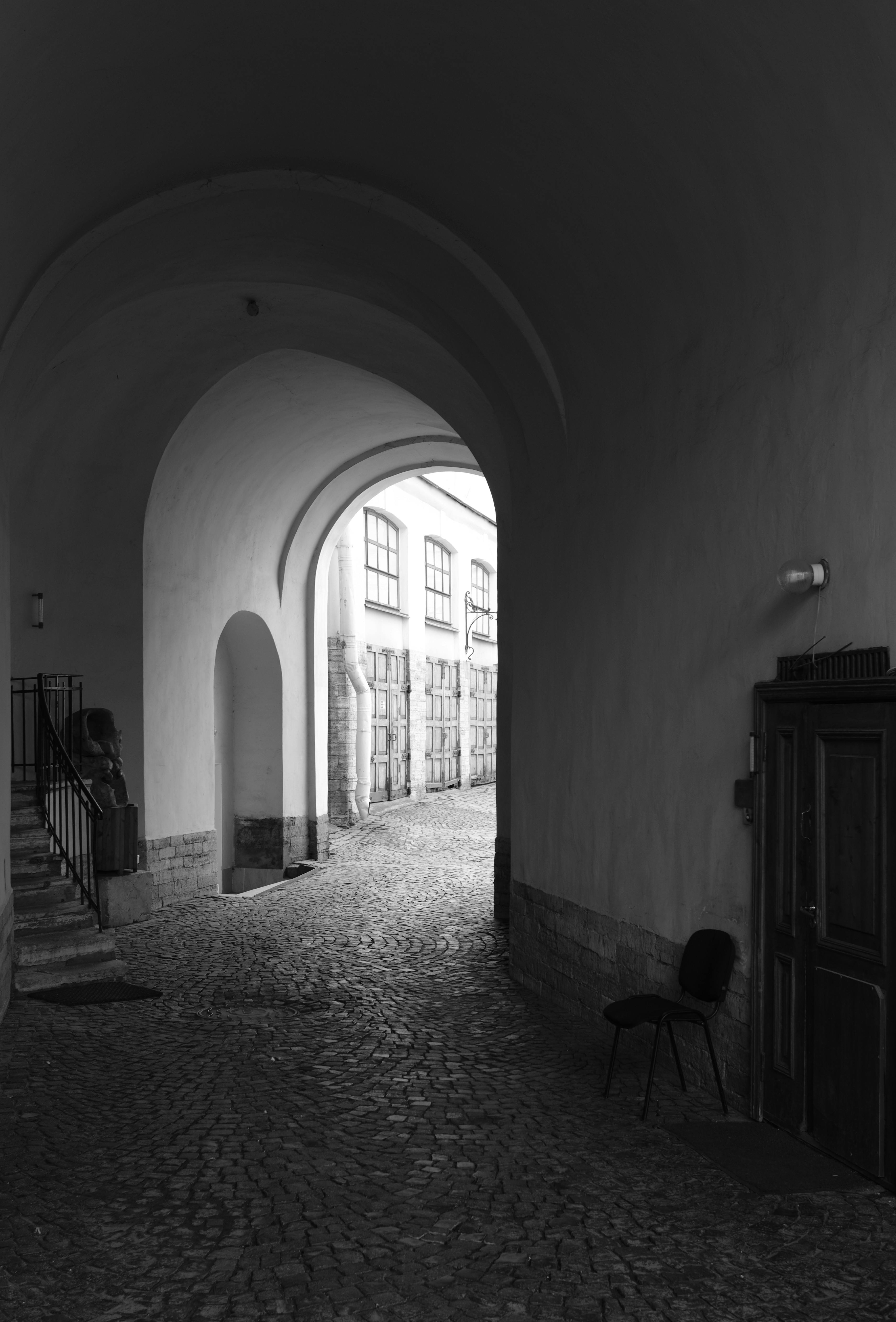 Curved Buildings Photos, Download The BEST Free Curved Buildings Stock ...