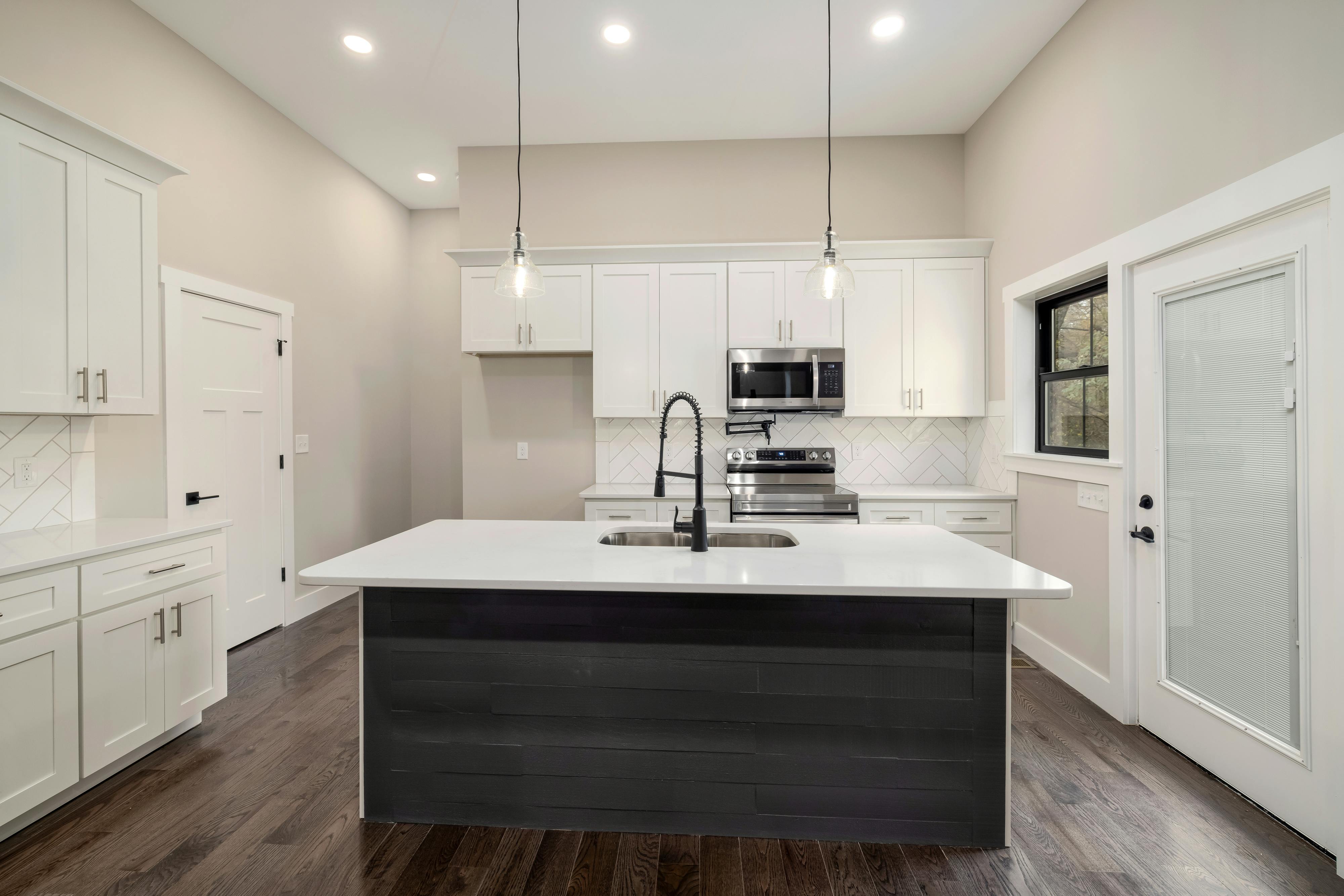 Kitchen Area · Free Stock Photo