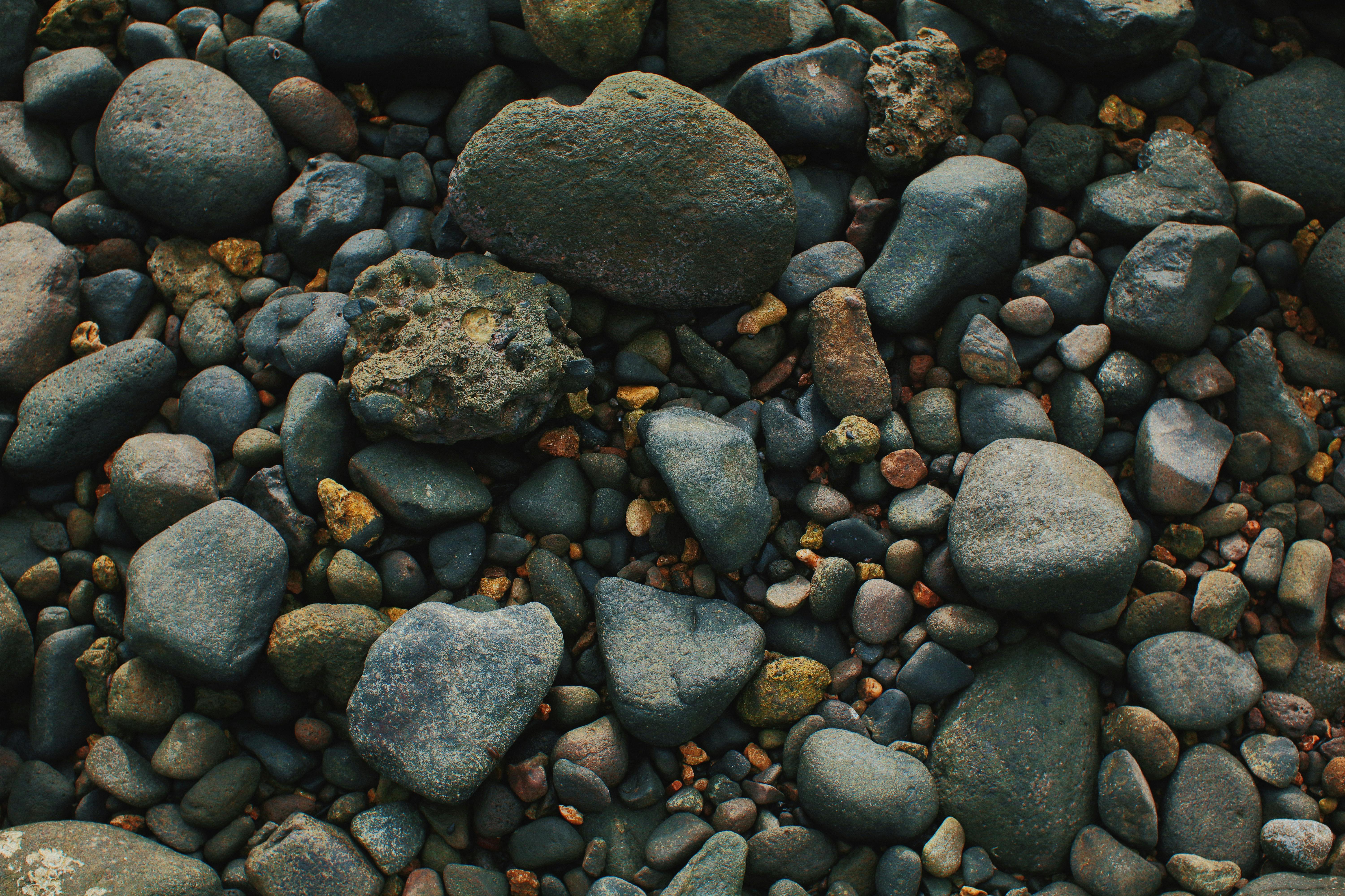 Close-Up Shot of Rocks · Free Stock Photo