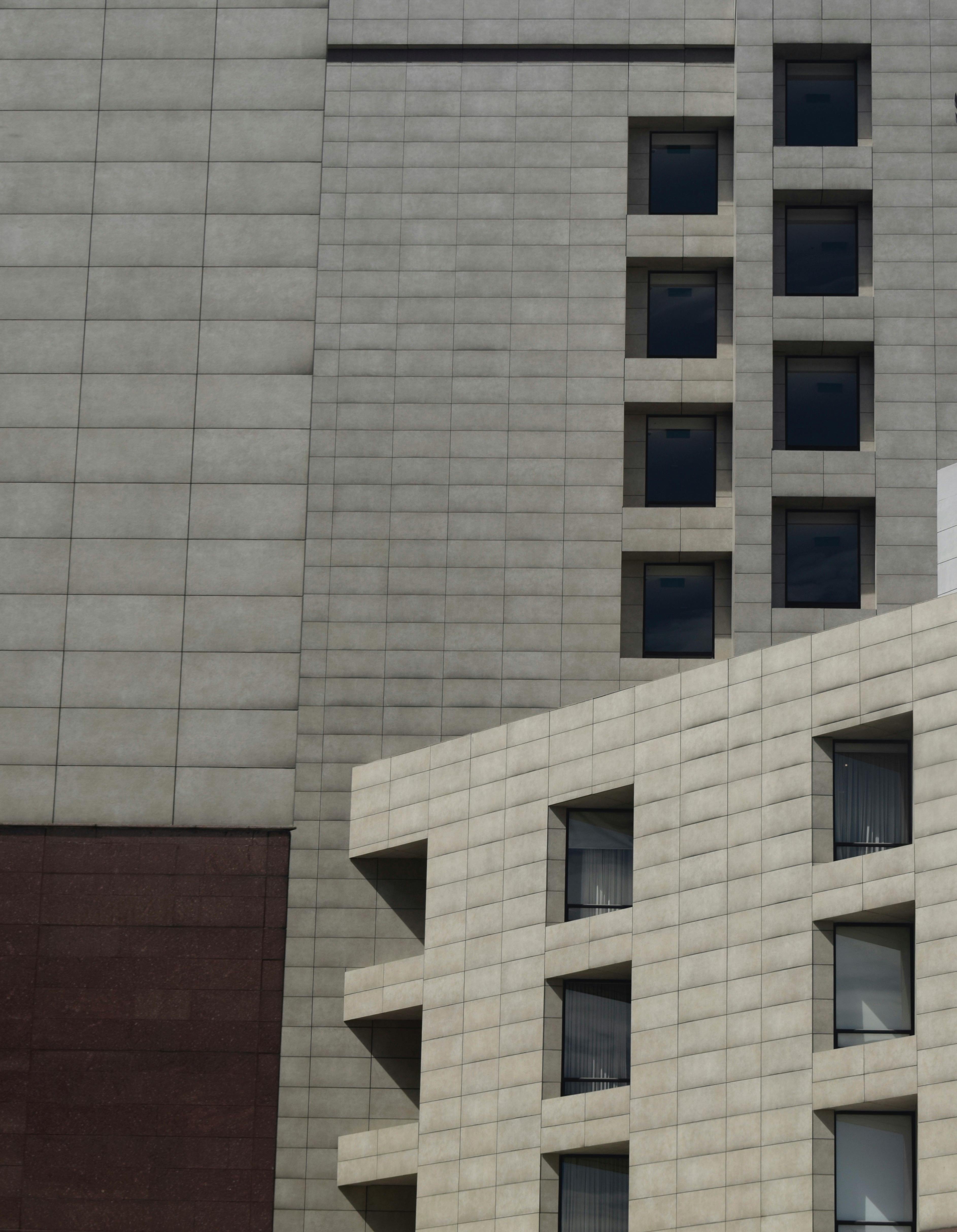 Silver High Rise Building · Free Stock Photo