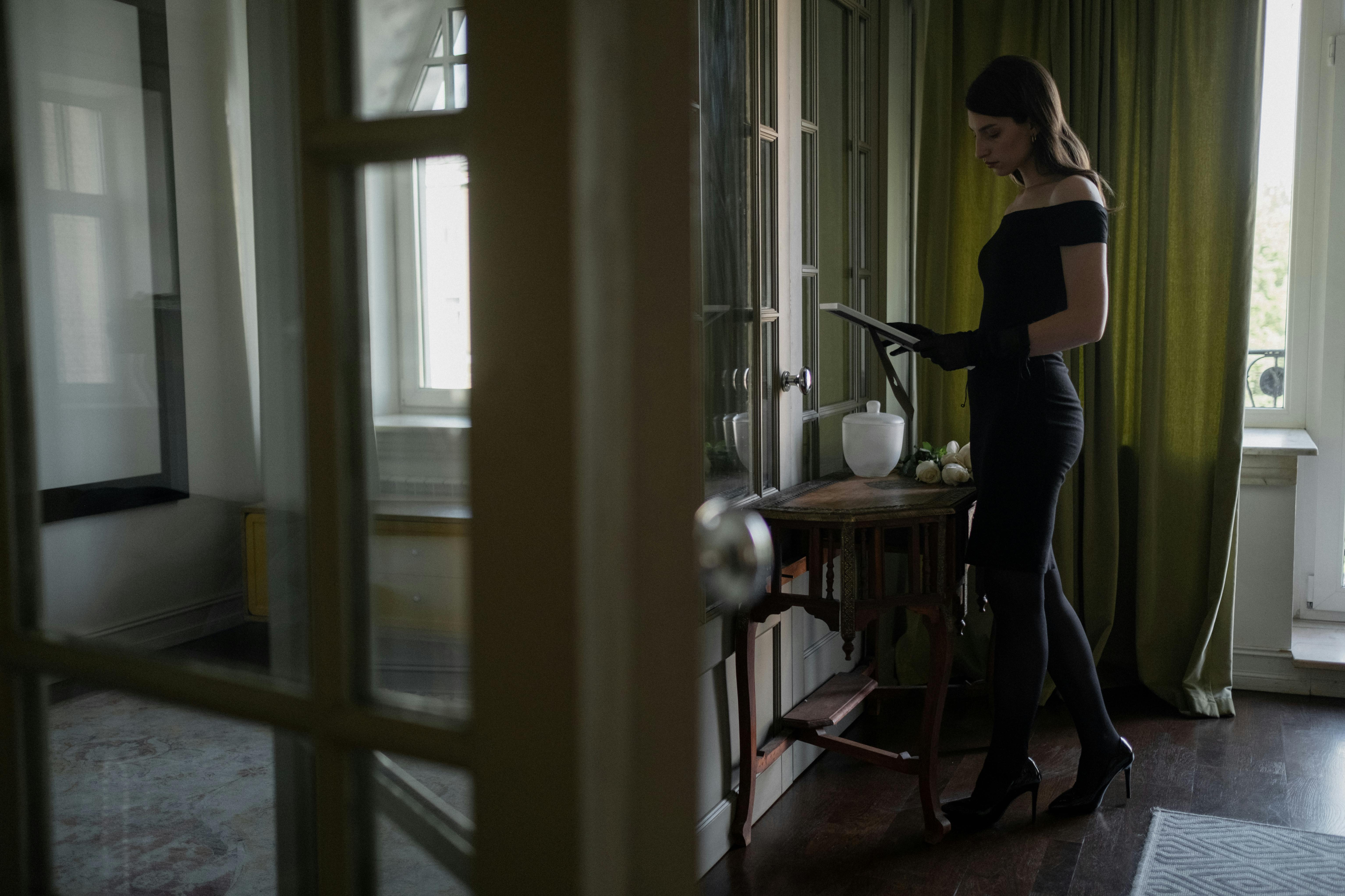 Mourner in Black Dress · Free Stock Photo