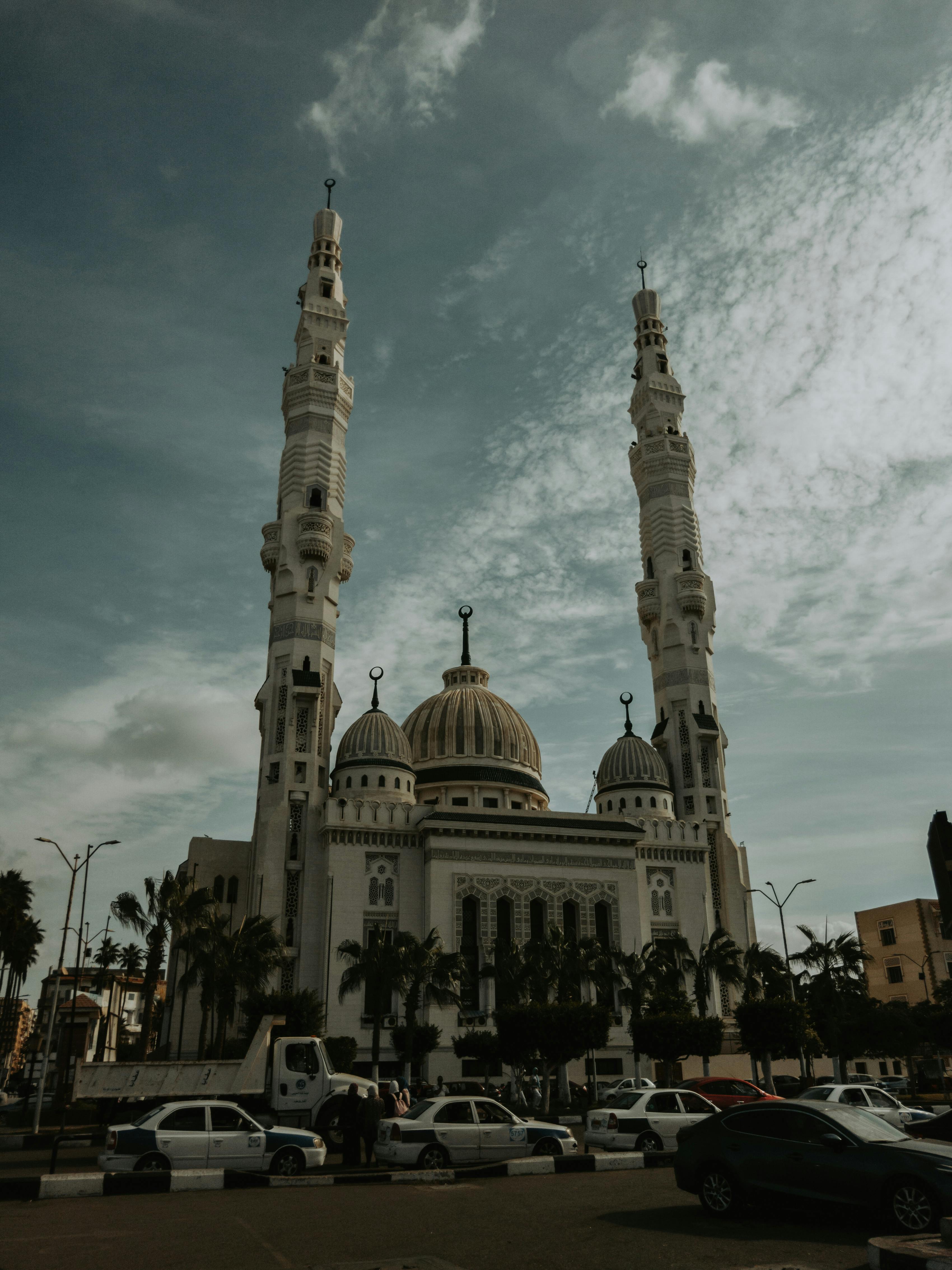The Port Fouad Grand Mosque in Port Said , Egypt · Free Stock Photo