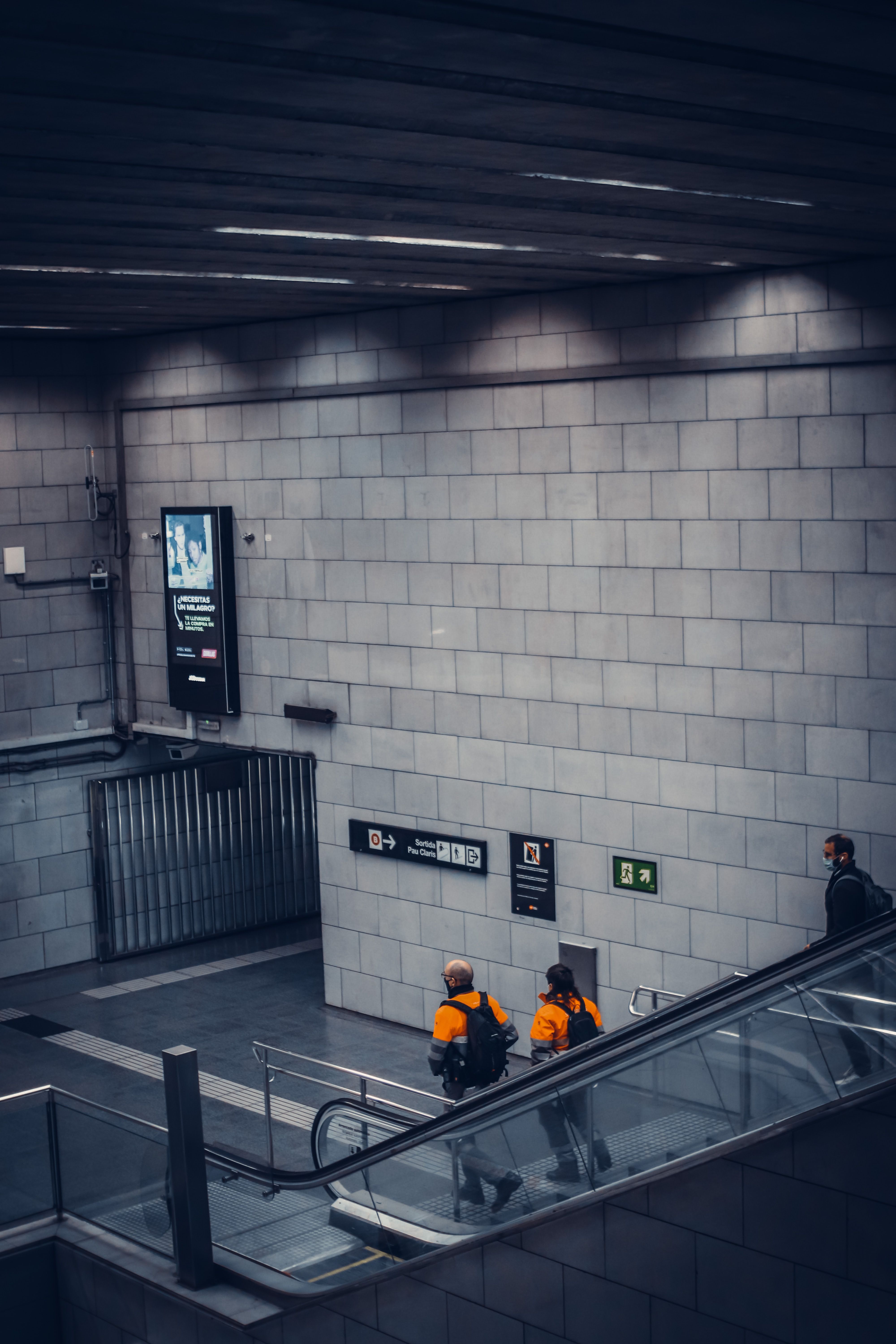 People in Subway Staircase · Free Stock Photo