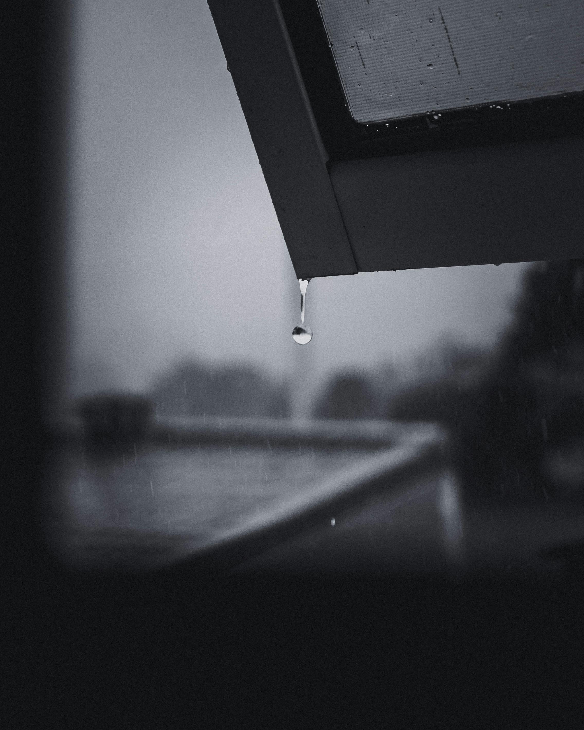 Rain Falling Photos, Download The BEST Free Rain Falling Stock Photos ...