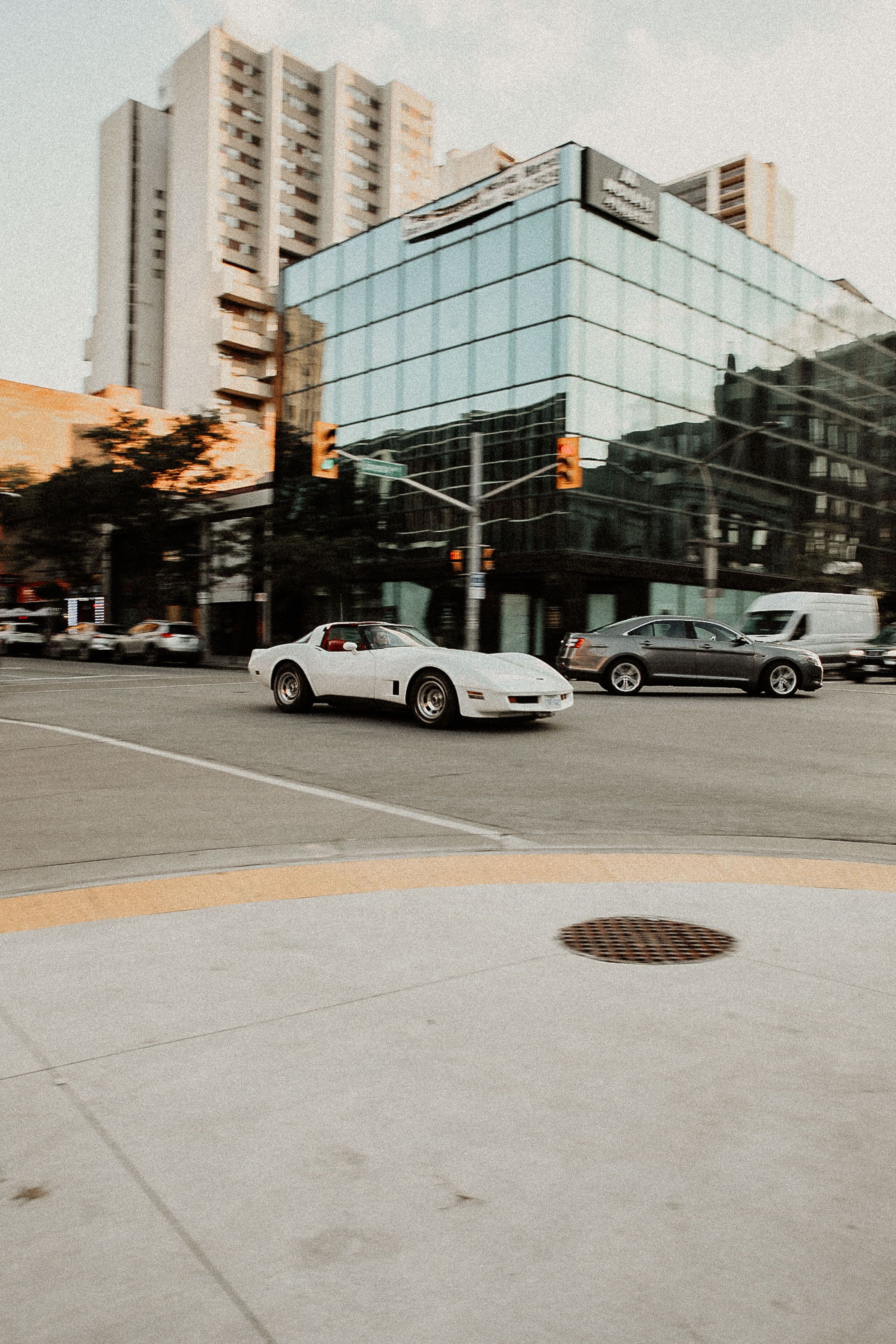 Cars on the Street Near the Buildings · Free Stock Photo