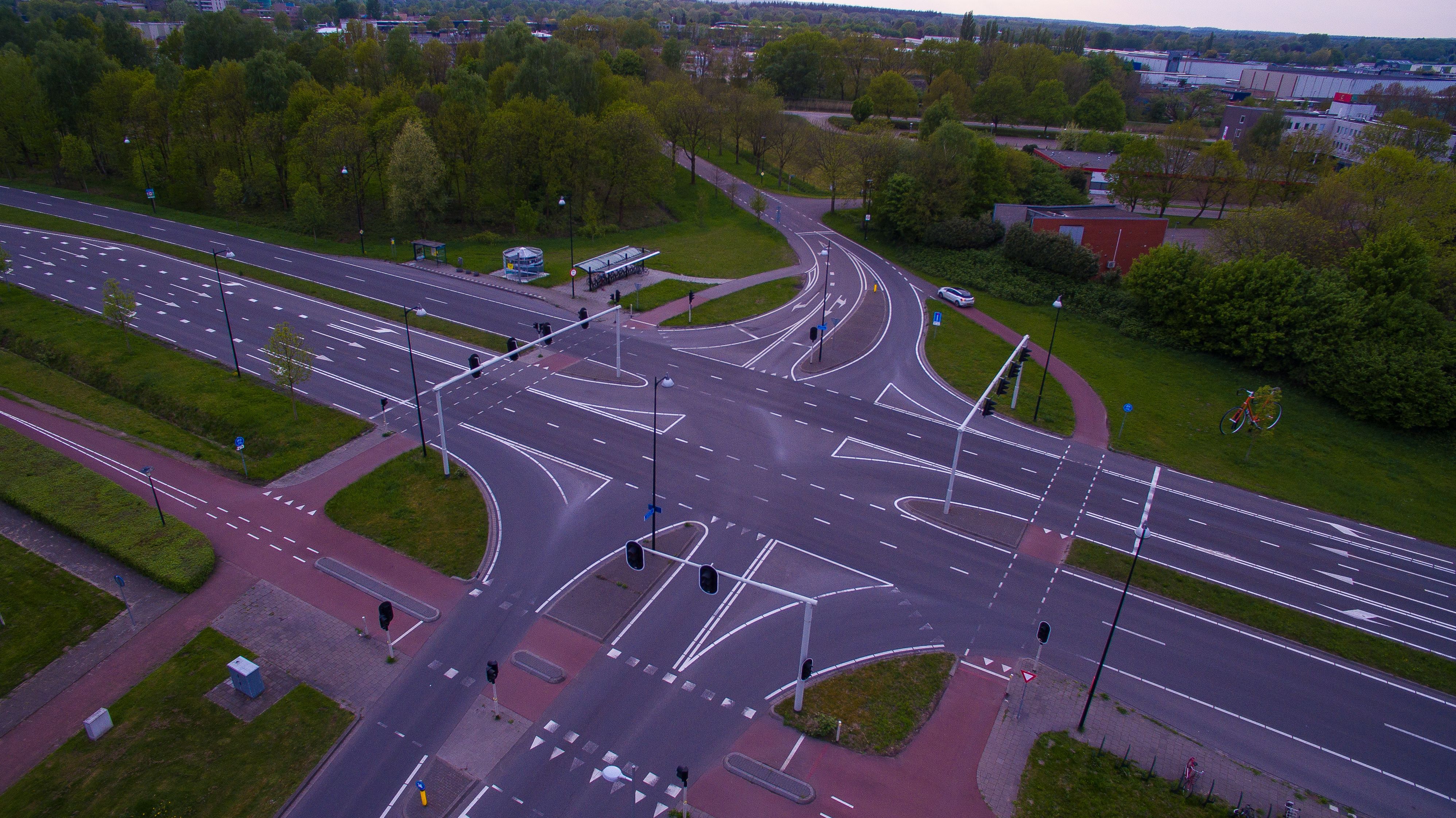 Foto de stock gratuita sobre carretera, carreteras, cruce de caminos