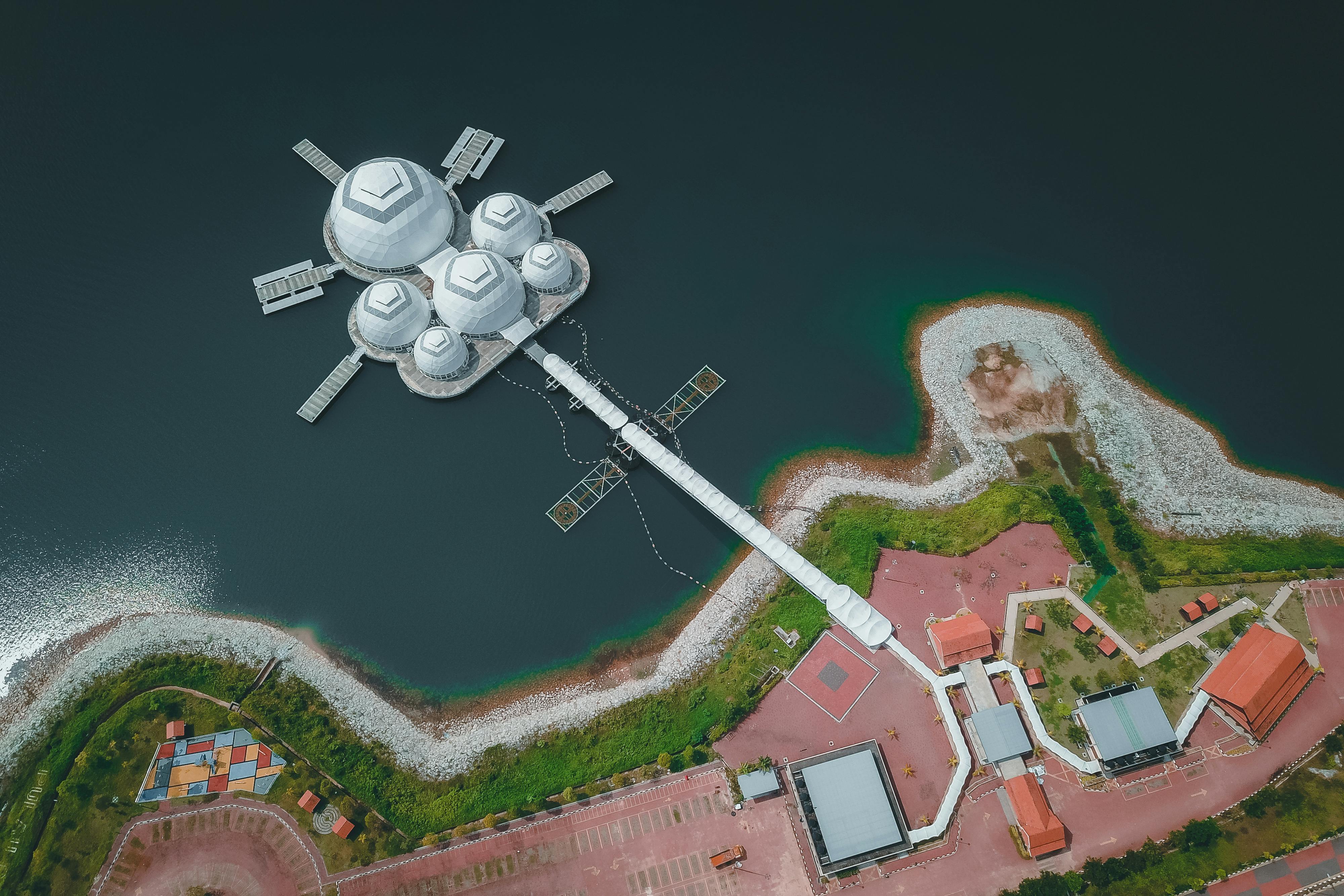 Floating Structure Photos, Download The BEST Free Floating Structure ...