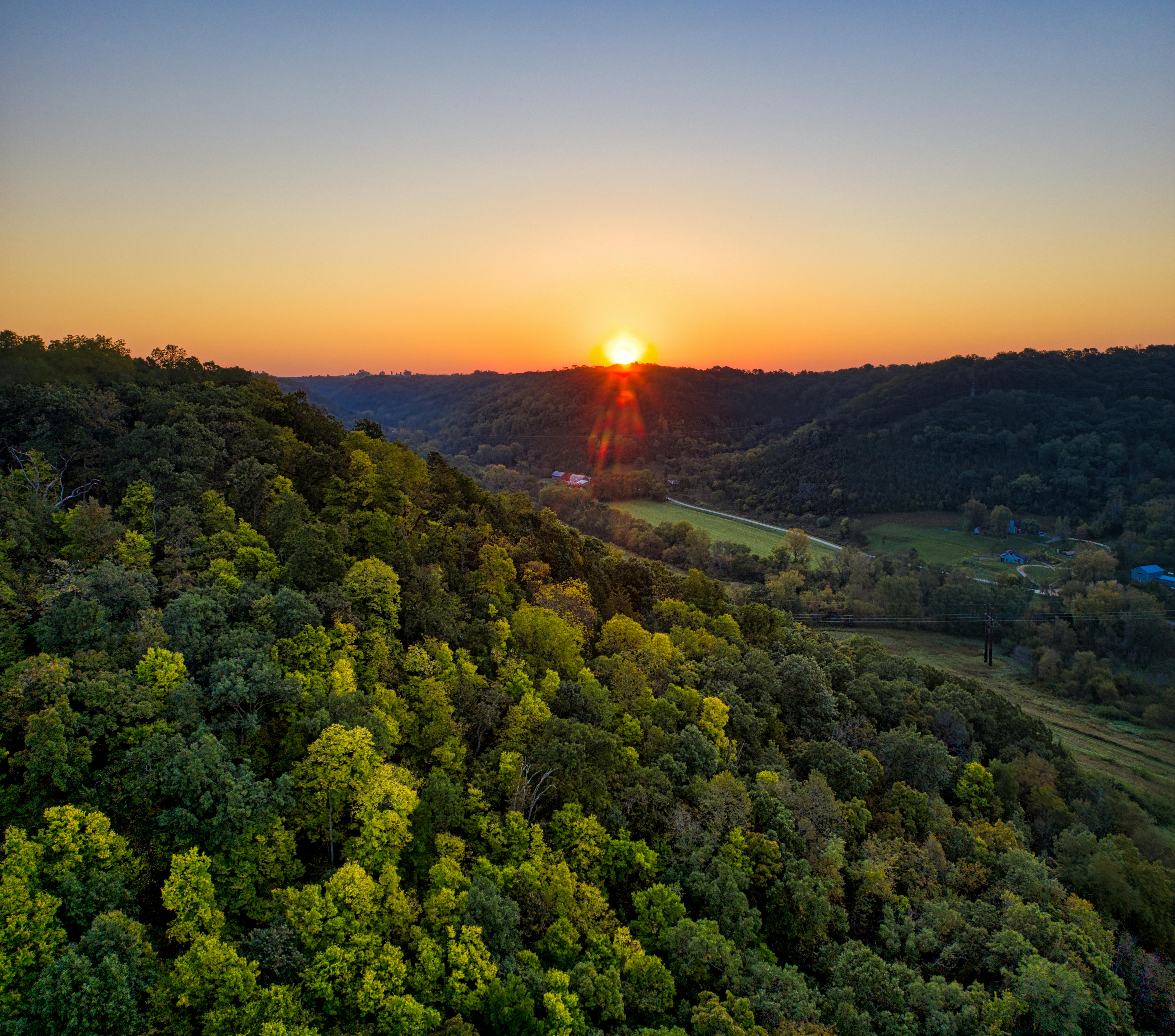 The Sun on the Horizon · Free Stock Photo