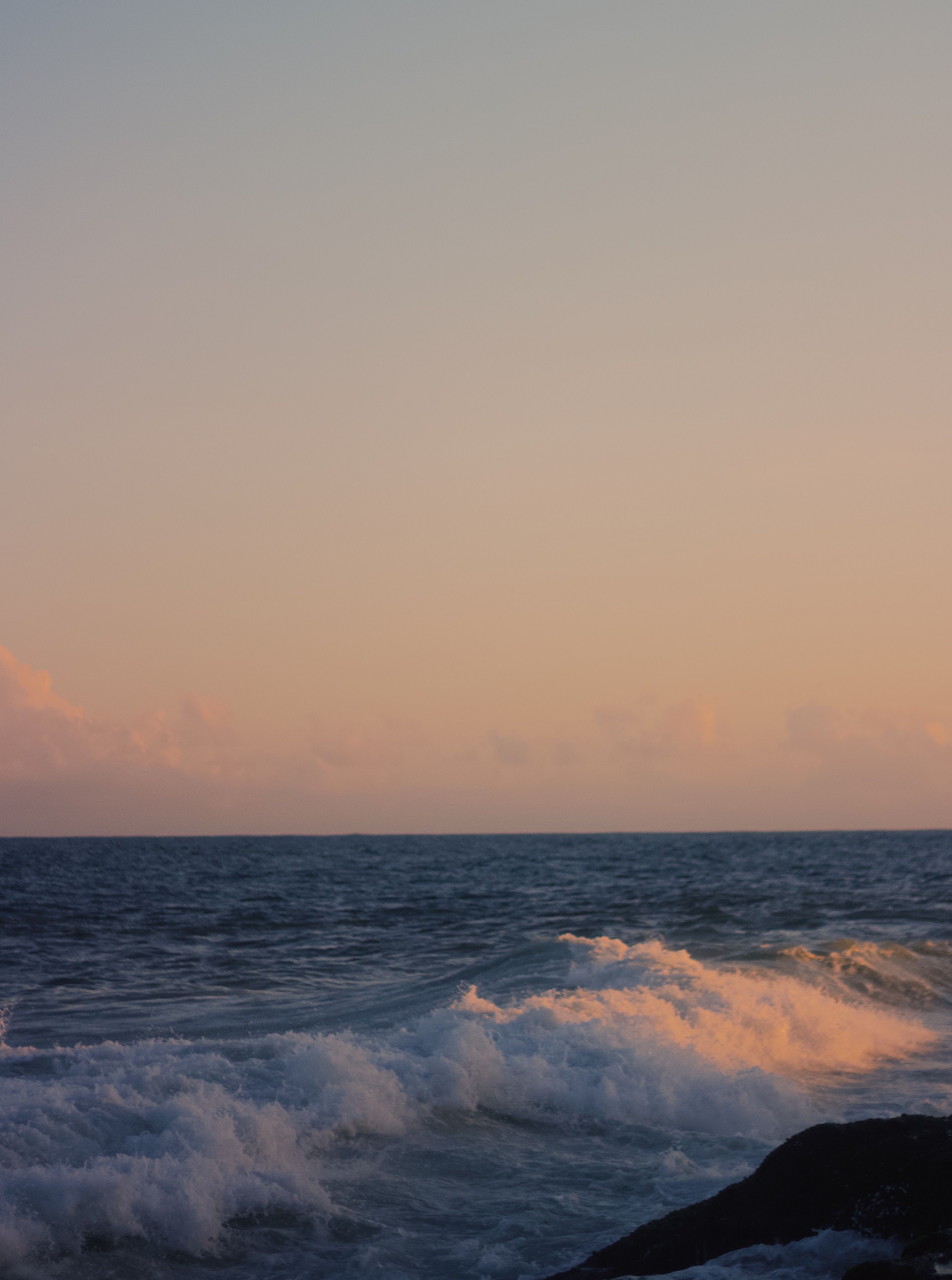 Gray Clouds Over the Body of Water · Free Stock Photo