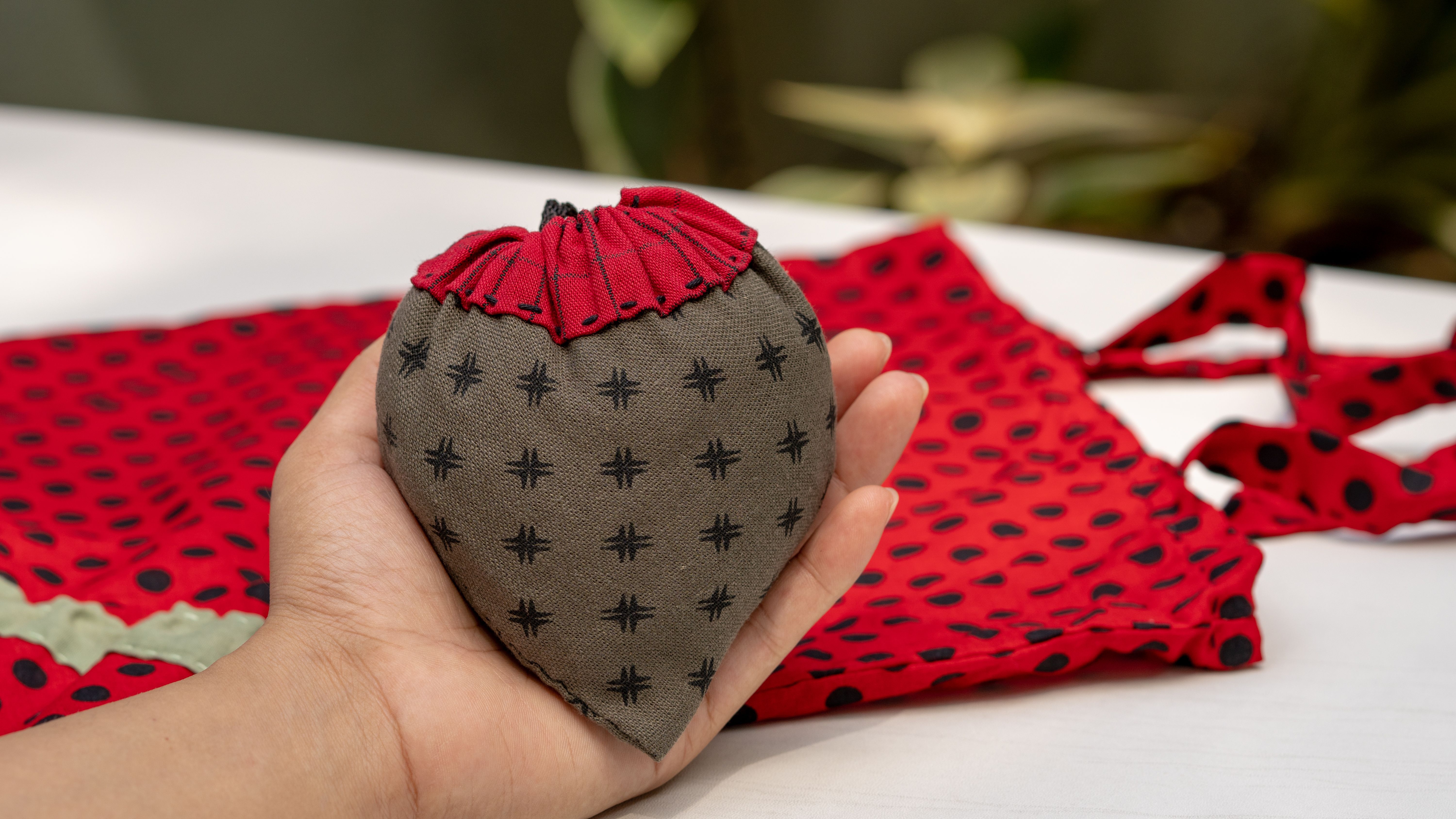 Hand Made Heart Photos, Download The BEST Free Hand Made Heart Stock ...