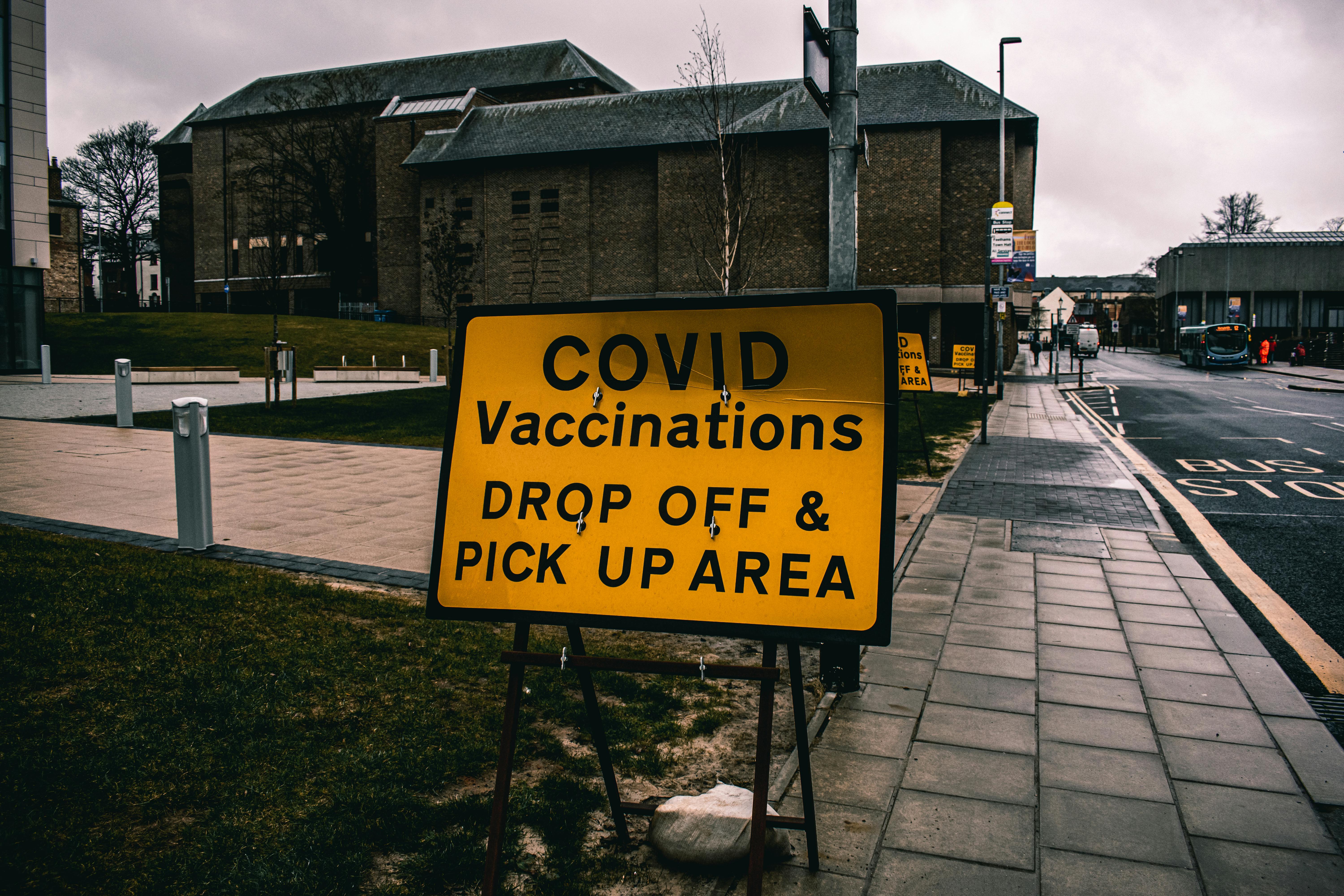 A Yellow Signage on the Street · Free Stock Photo