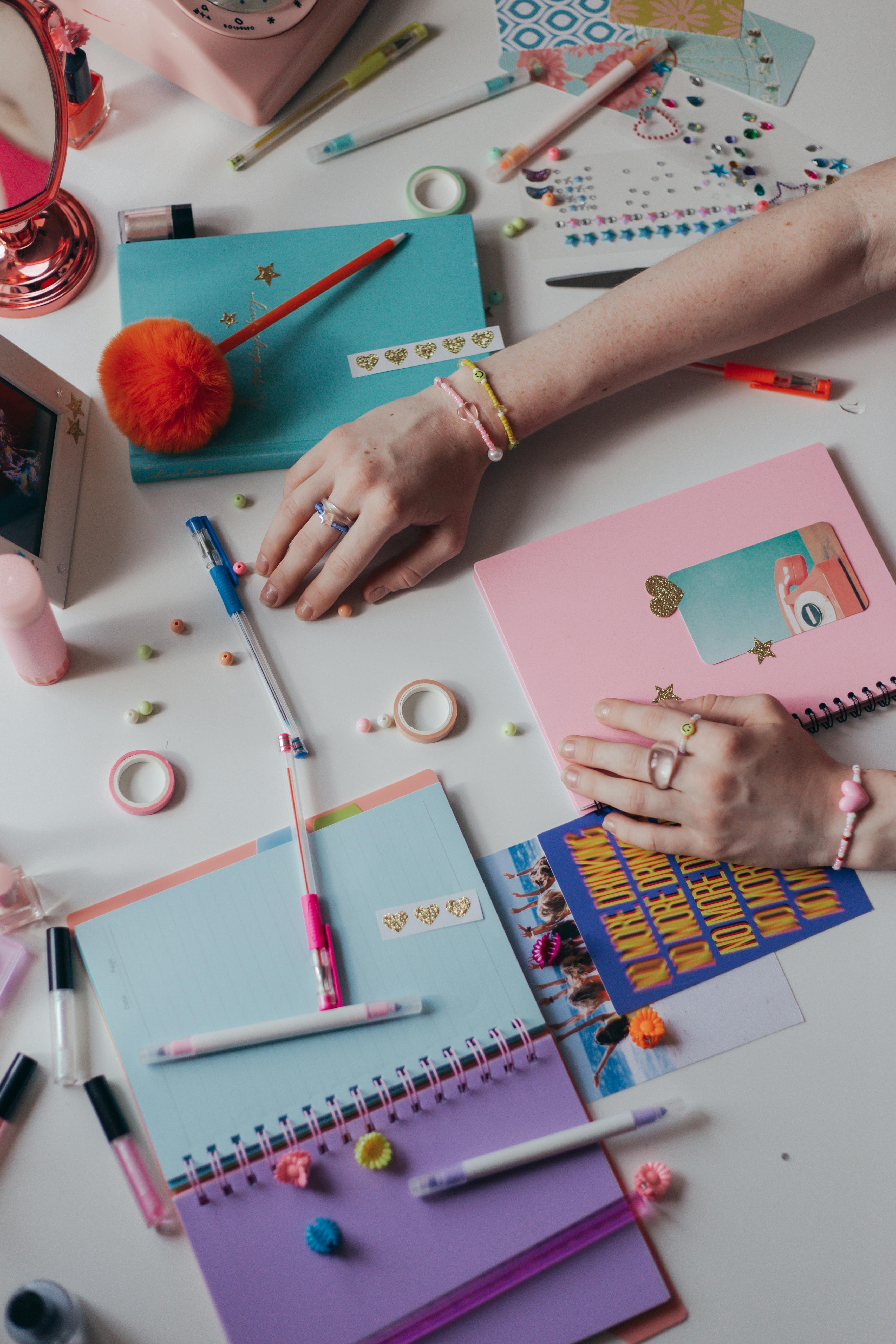 Bracelets Background Photos, Download The BEST Free Bracelets ...