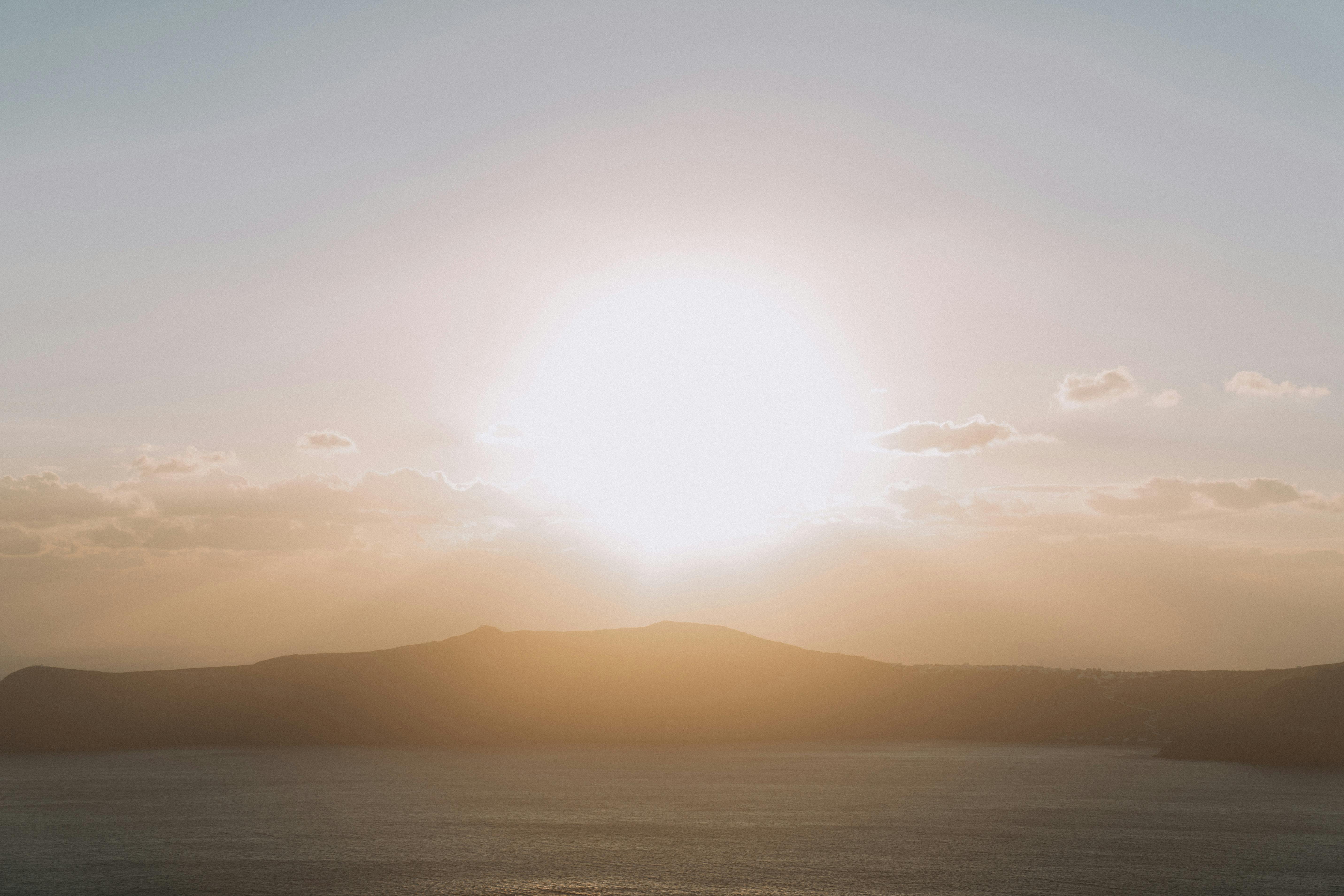 Sun over Sea · Free Stock Photo