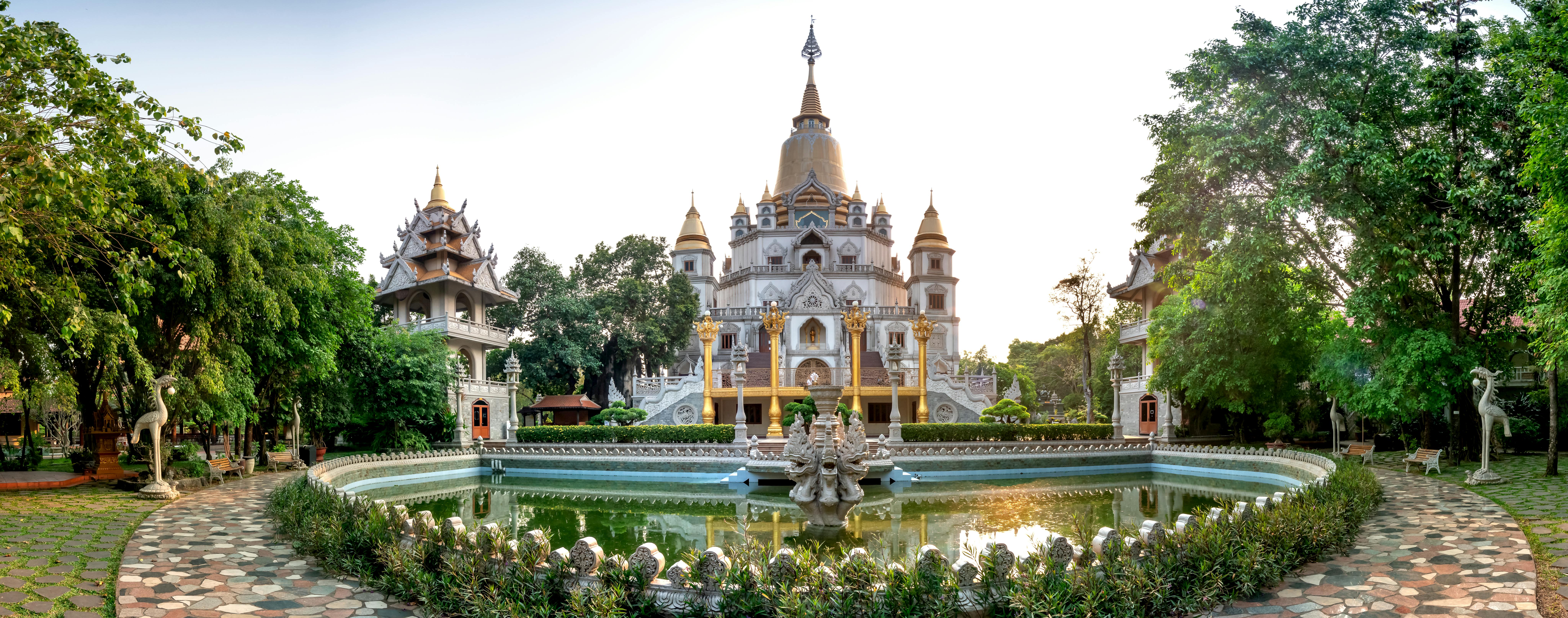 Buu Long Buddhist Temple Under White Sky · Free Stock Photo