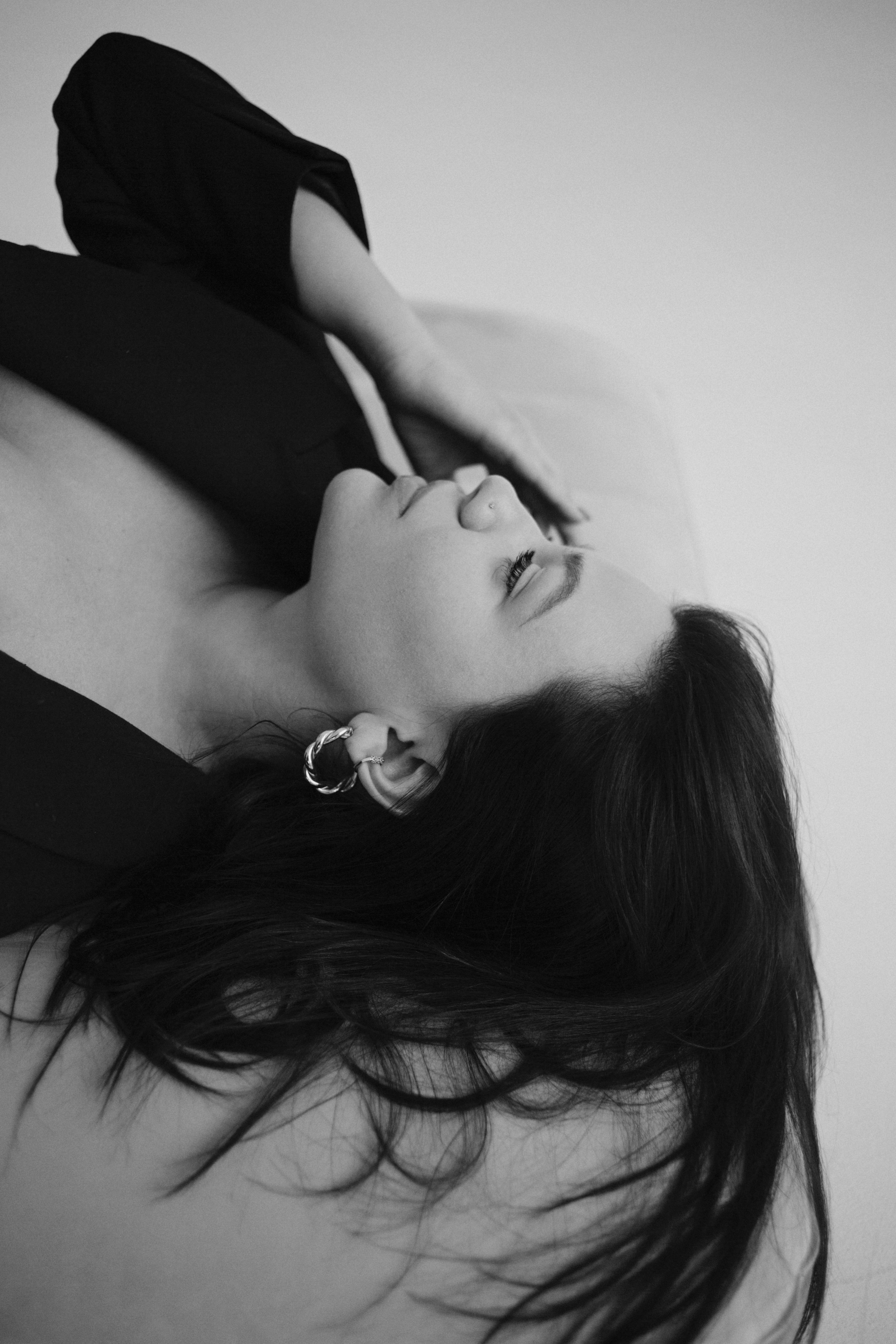 10,000+ Best Lay Down Photos · 100% Free Download · Pexels Stock Photos