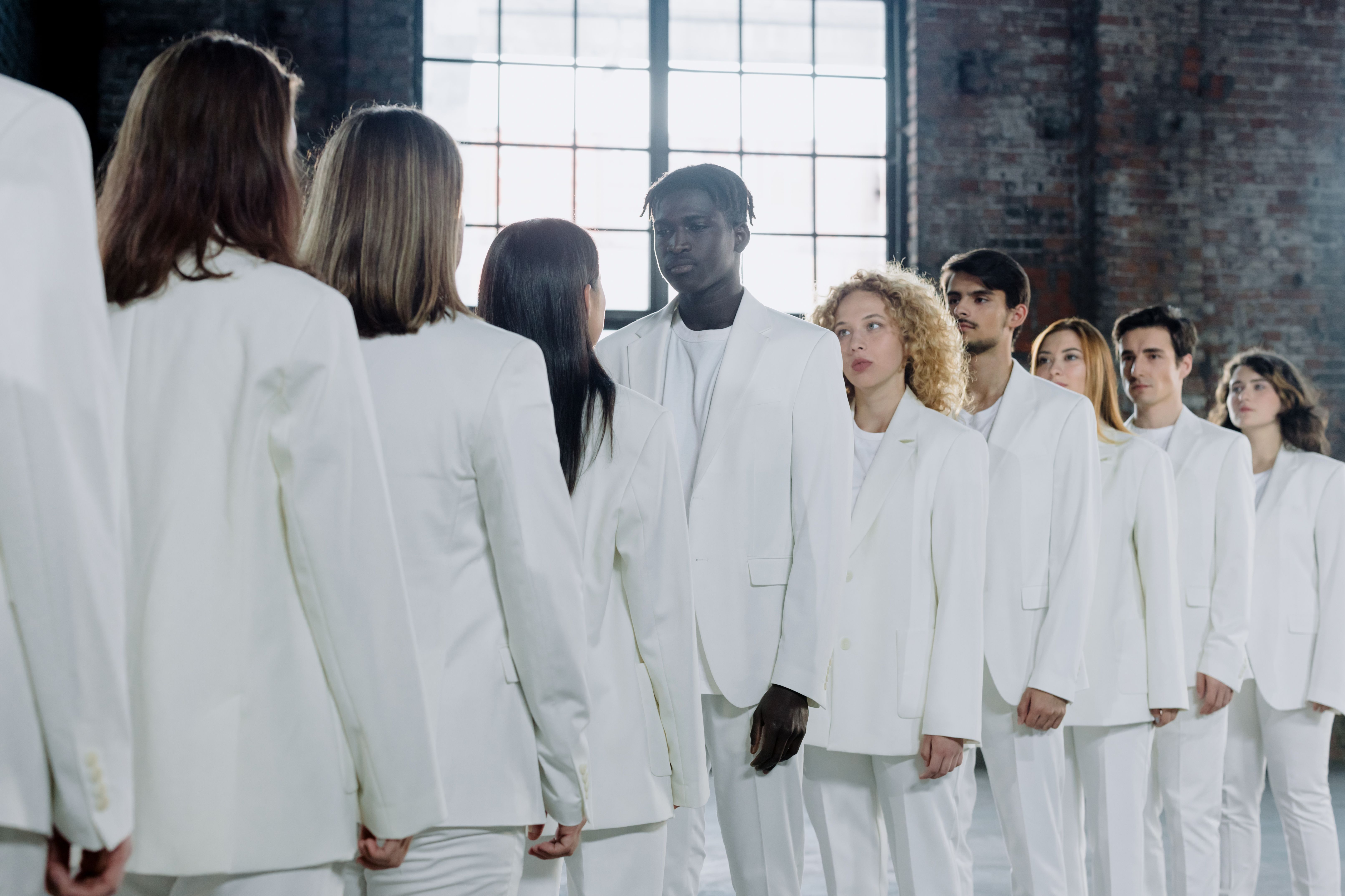 Group of People in White Clothes · Free Stock Photo