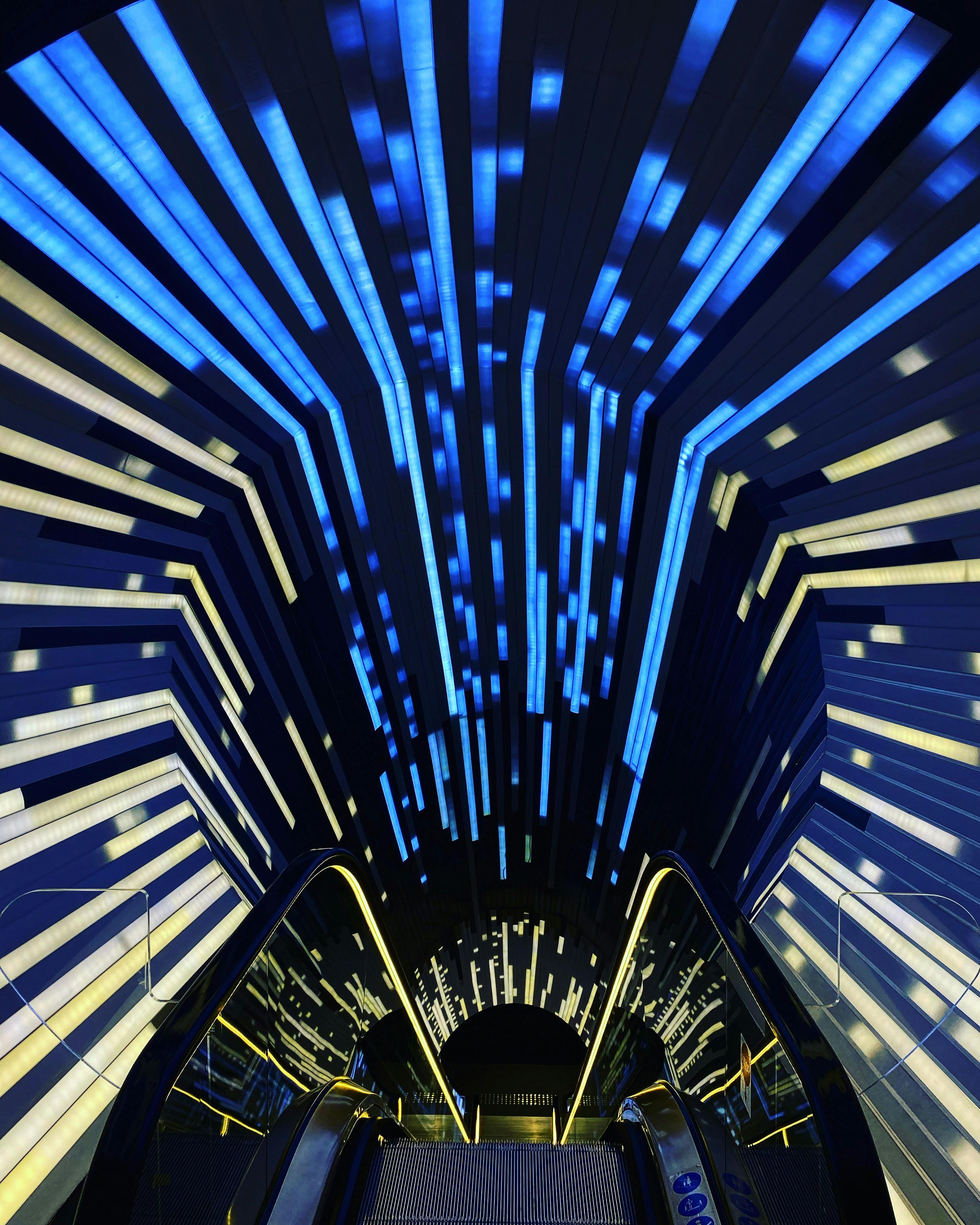 Blue and Yellow Lights · Free Stock Photo