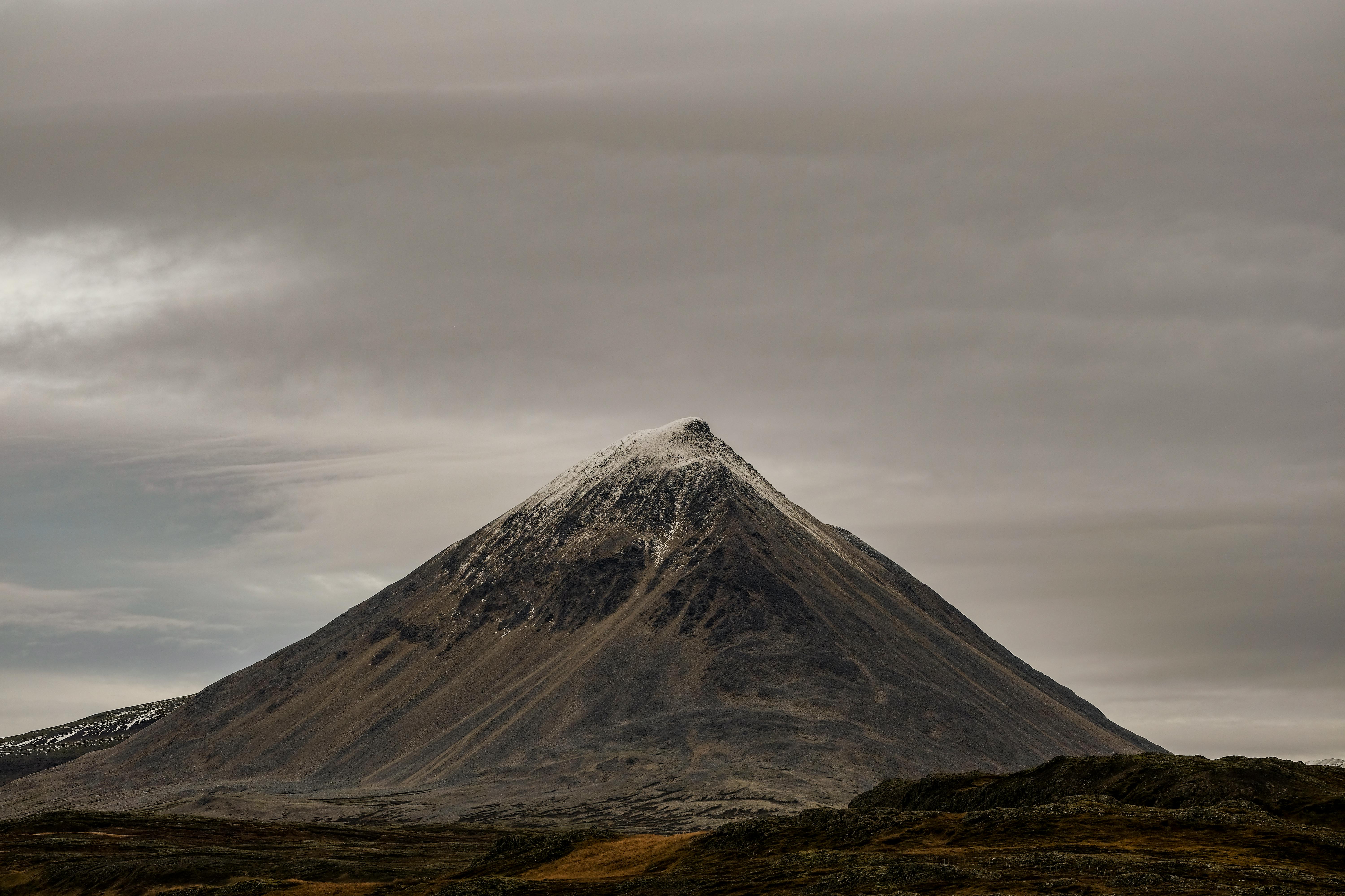 Volcanic Rock Photos, Download The BEST Free Volcanic Rock Stock Photos ...