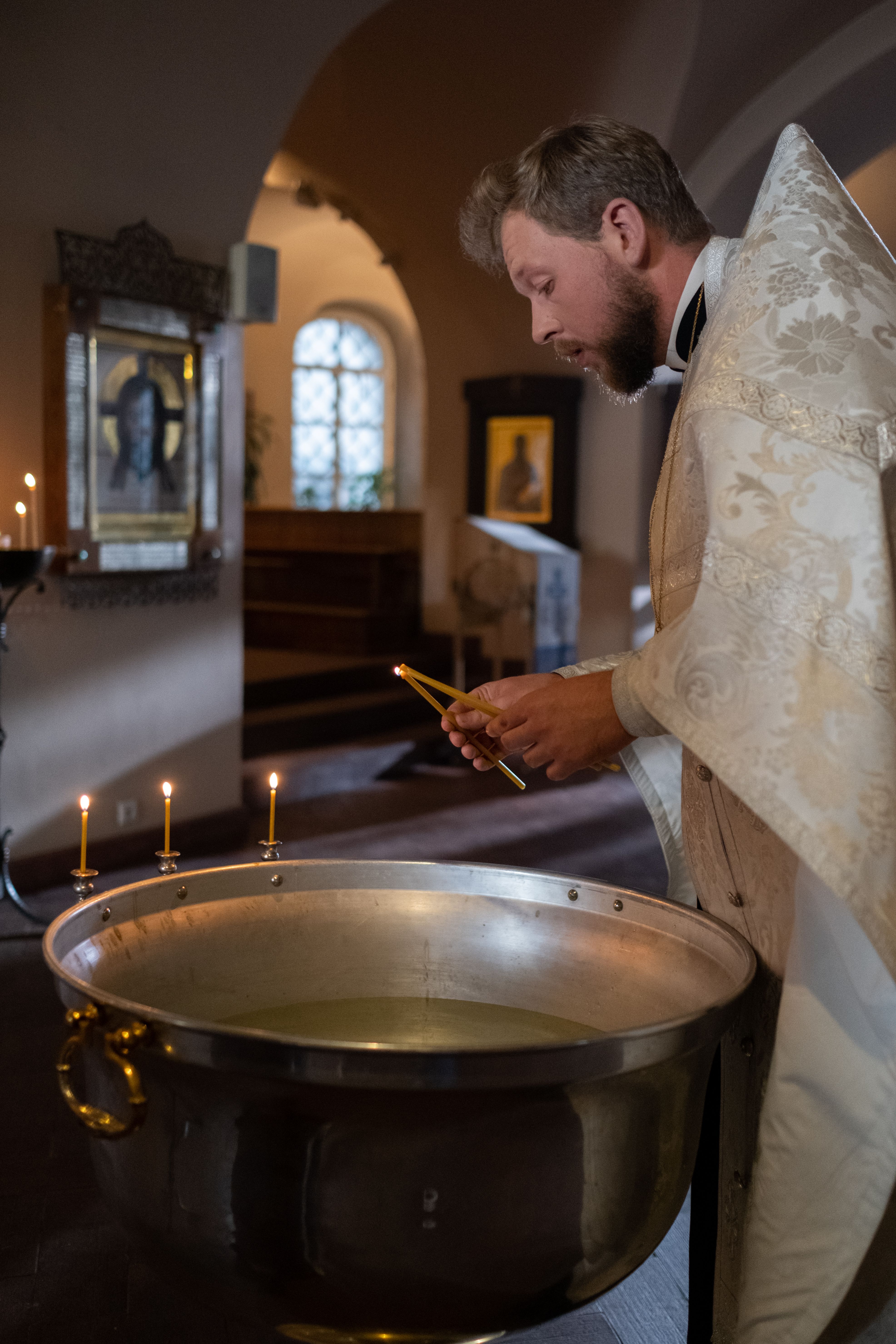 A Devoted Man Praying Solemnly · Free Stock Photo