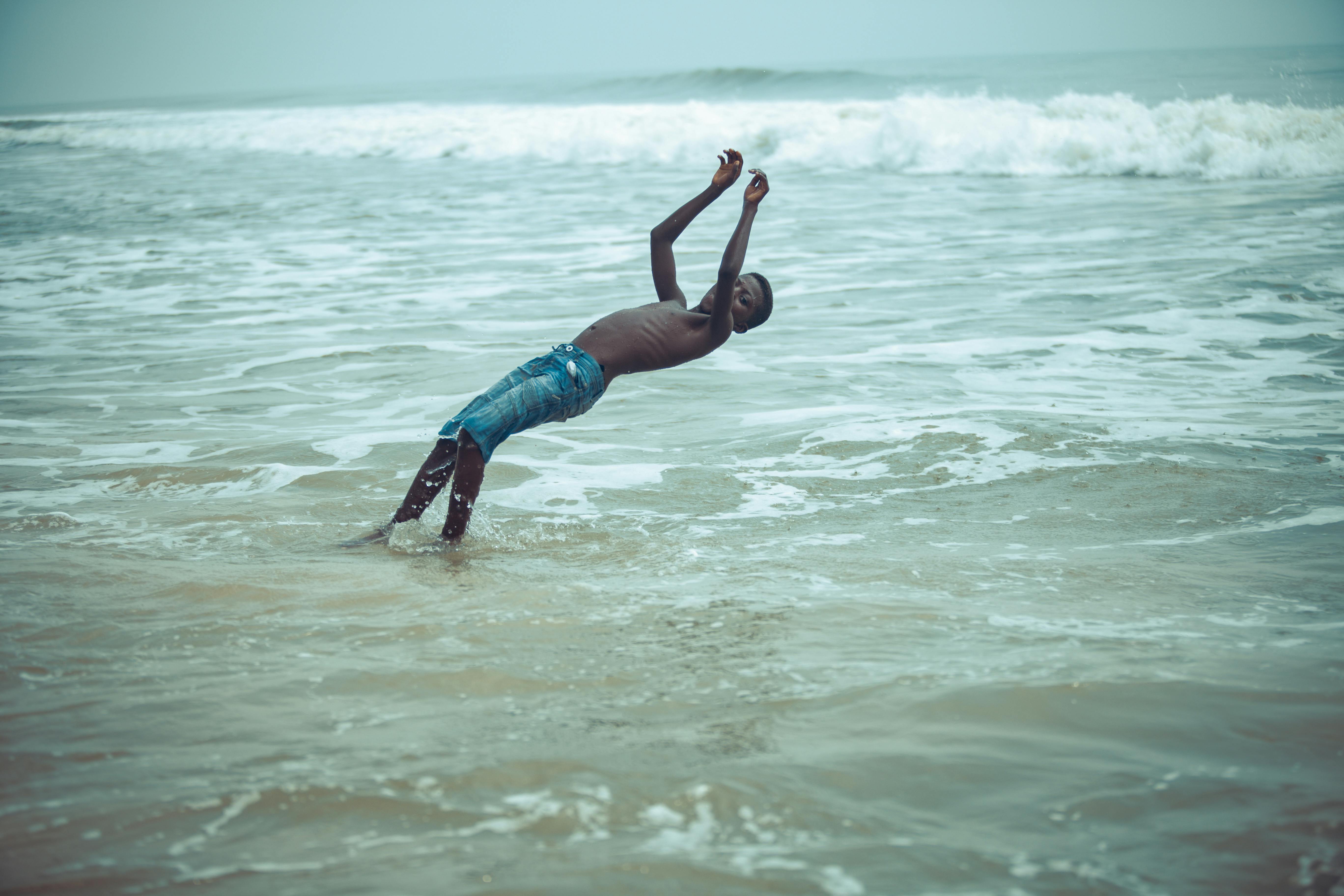 Adebowale Ogunba - 사진