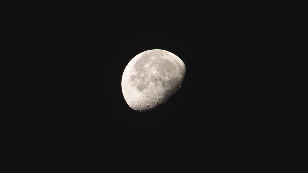 10.000+ Foto Bulan Hd Terbaik · Unduh Gratis 100% · Foto Stok Pexels
