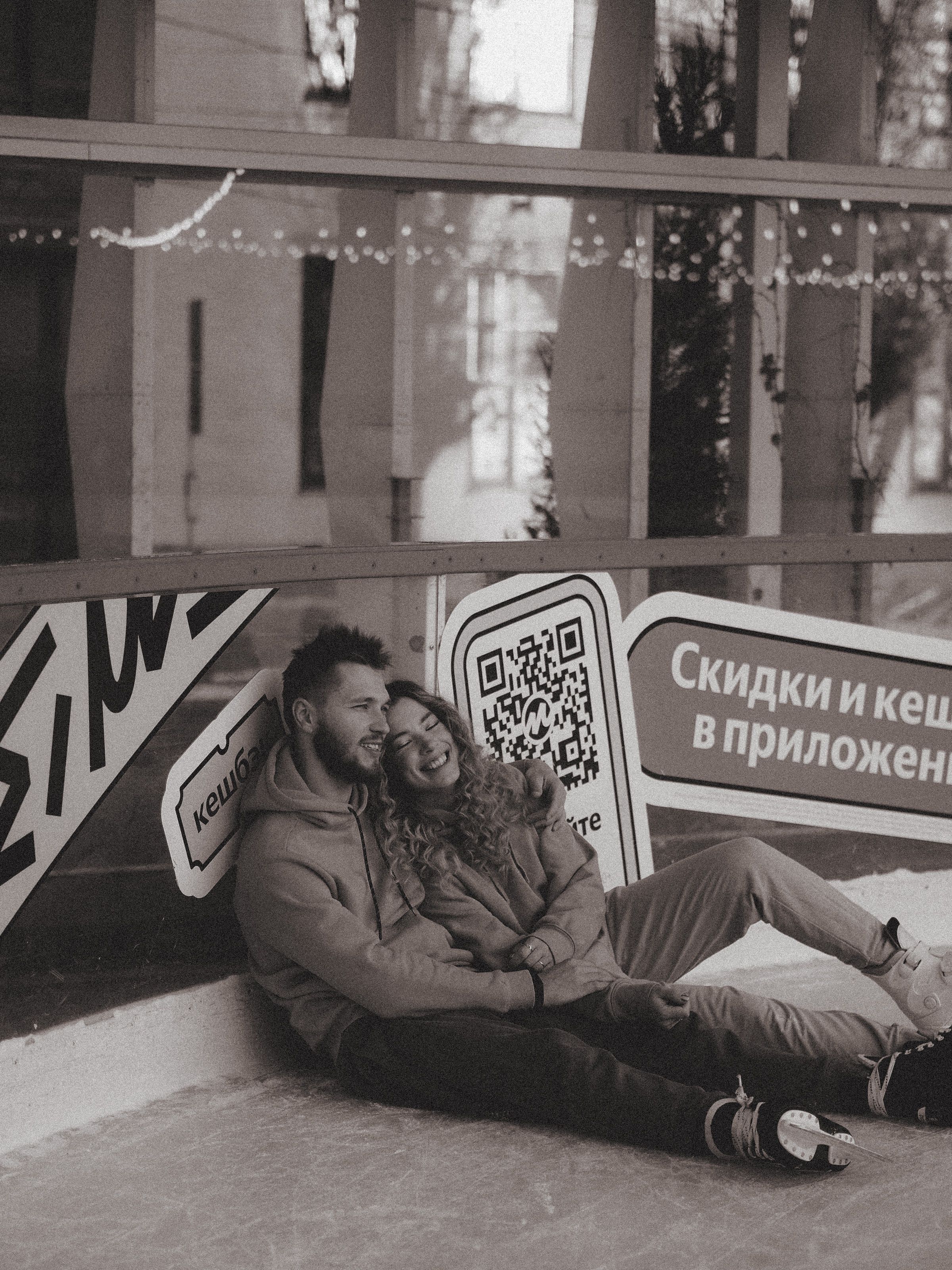 Grayscale Photo of Couple Hugging Each Other · Free Stock Photo