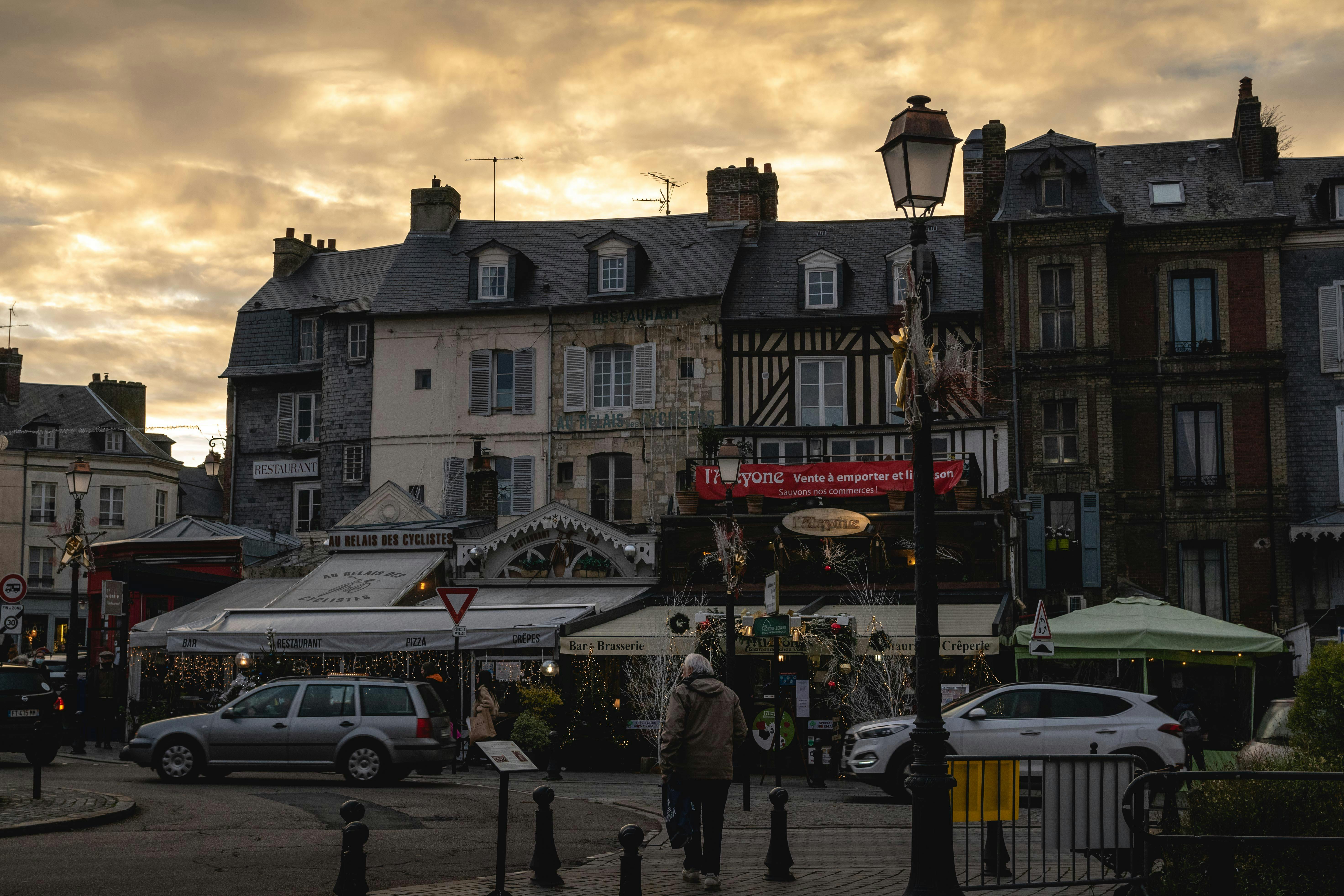 Weekend France 🇫🇷 31 Photos & Videos Collected by Olivier Darny