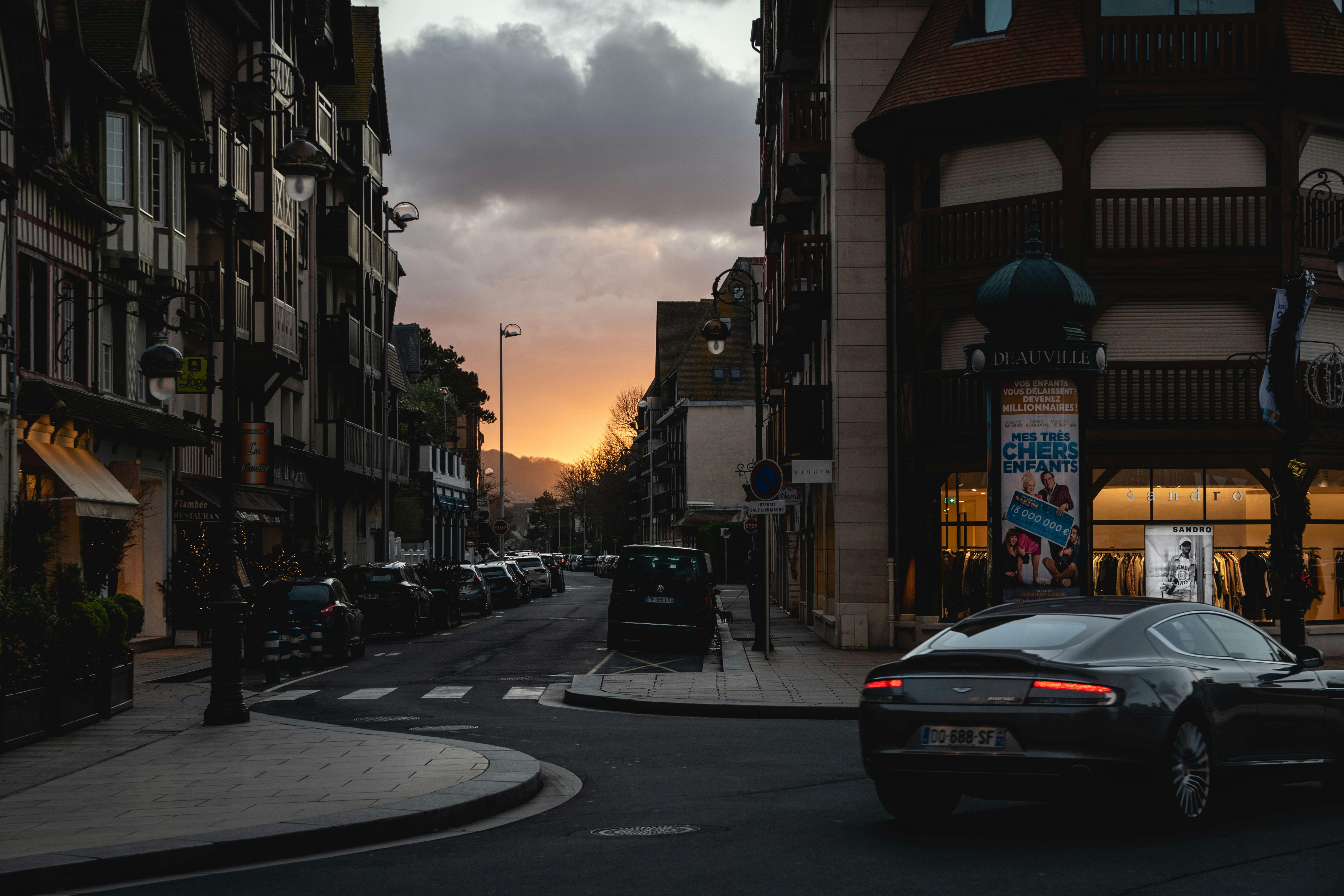 Weekend France 🇫🇷 31 Photos & Videos Collected by Olivier Darny