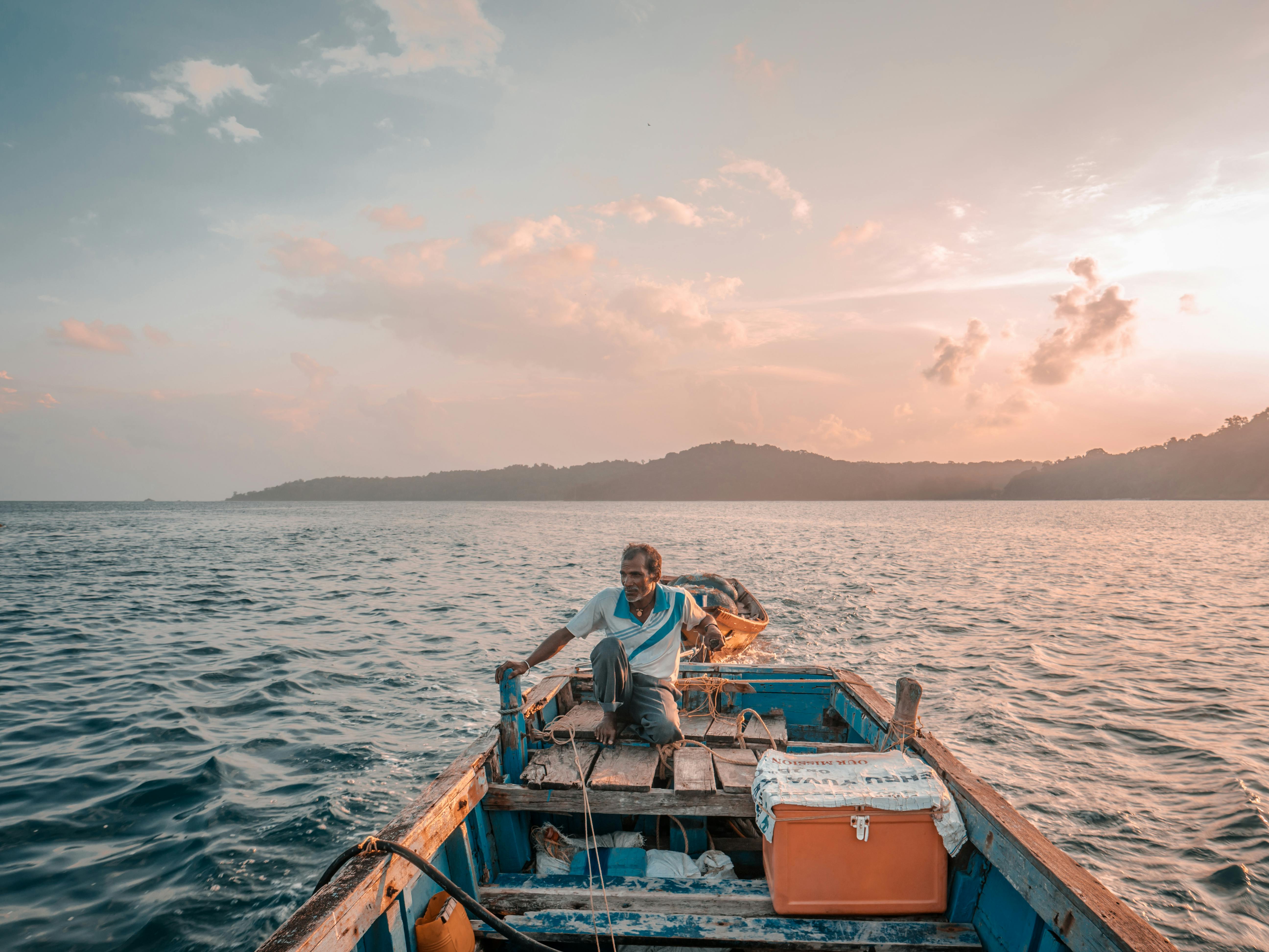 Man on a Boat · Free Stock Photo