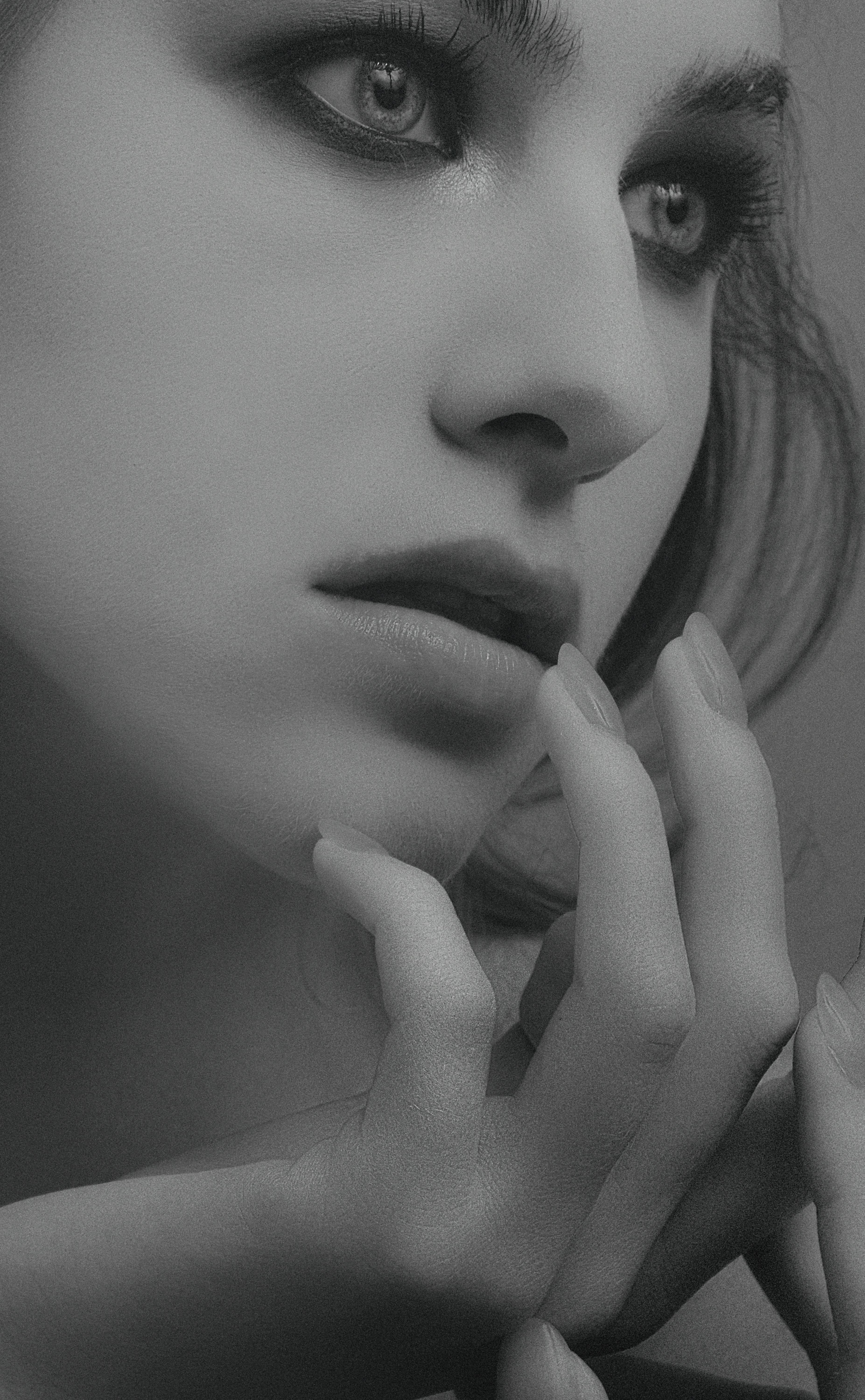 Close-up Shot of a Woman's Face Looking Afar · Free Stock Photo
