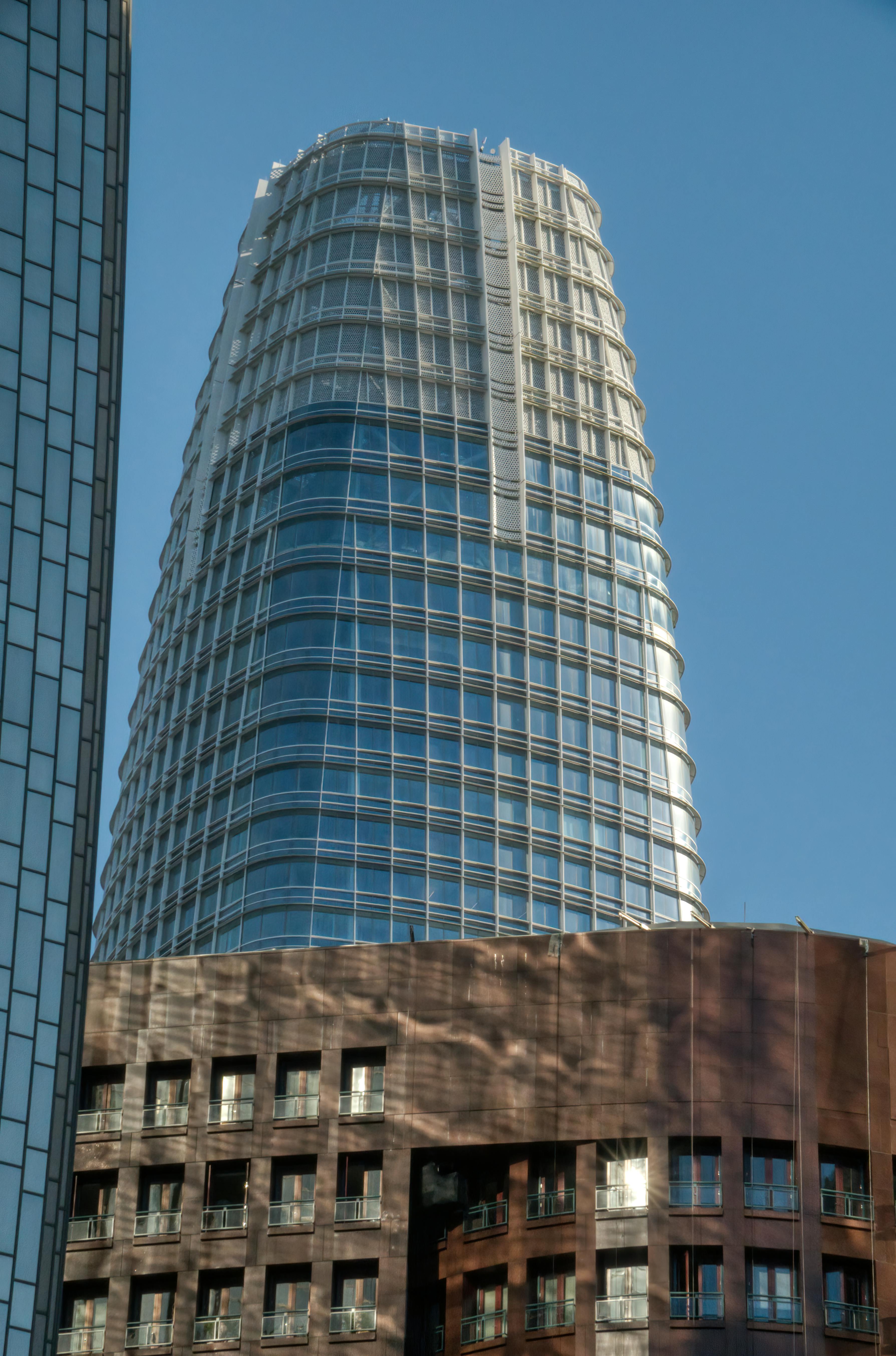 Modern Skyscraper Facade · Free Stock Photo