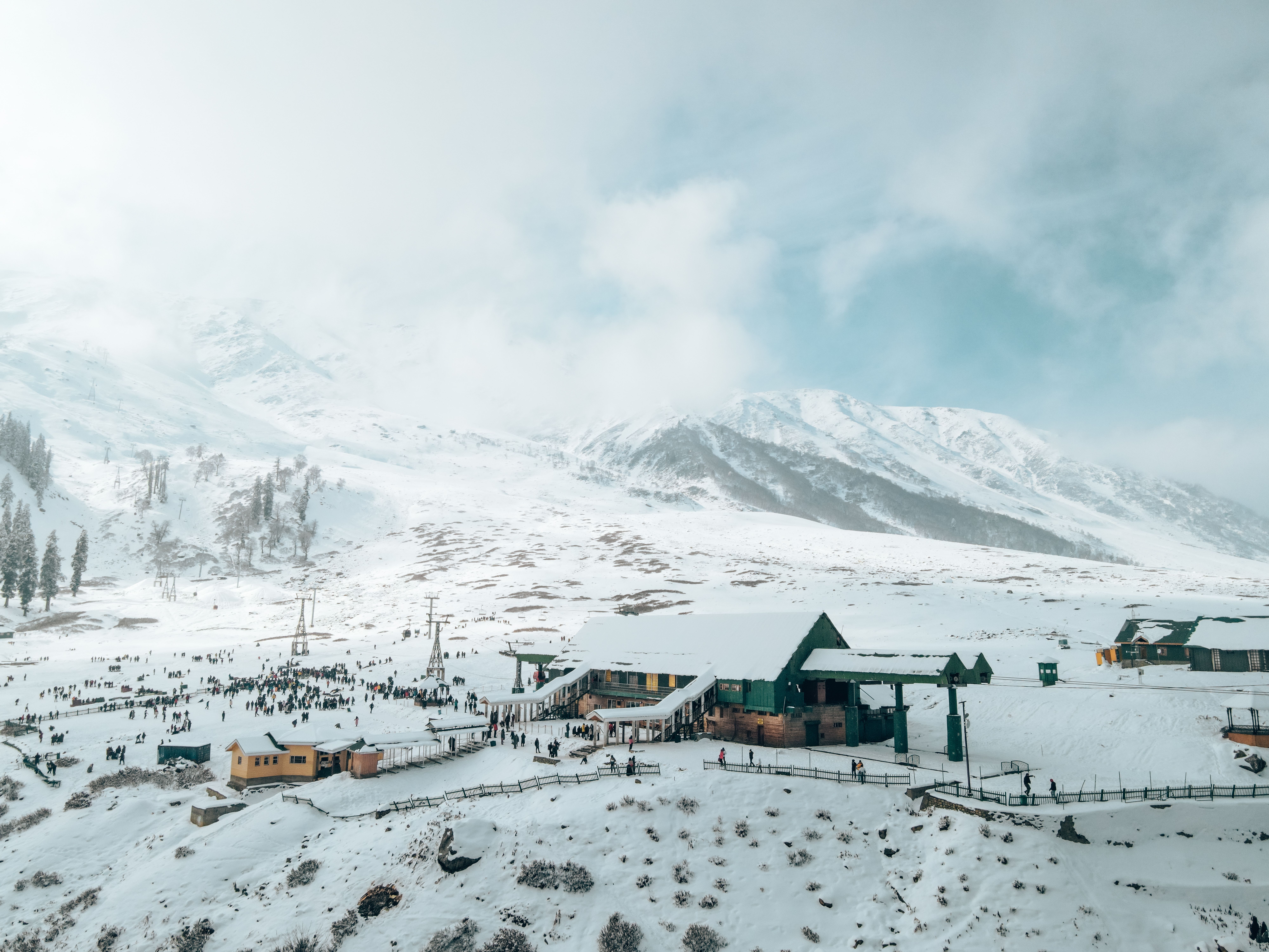 The Snow Covered Village of Srinagar in Kashmir India · Free Stock Photo