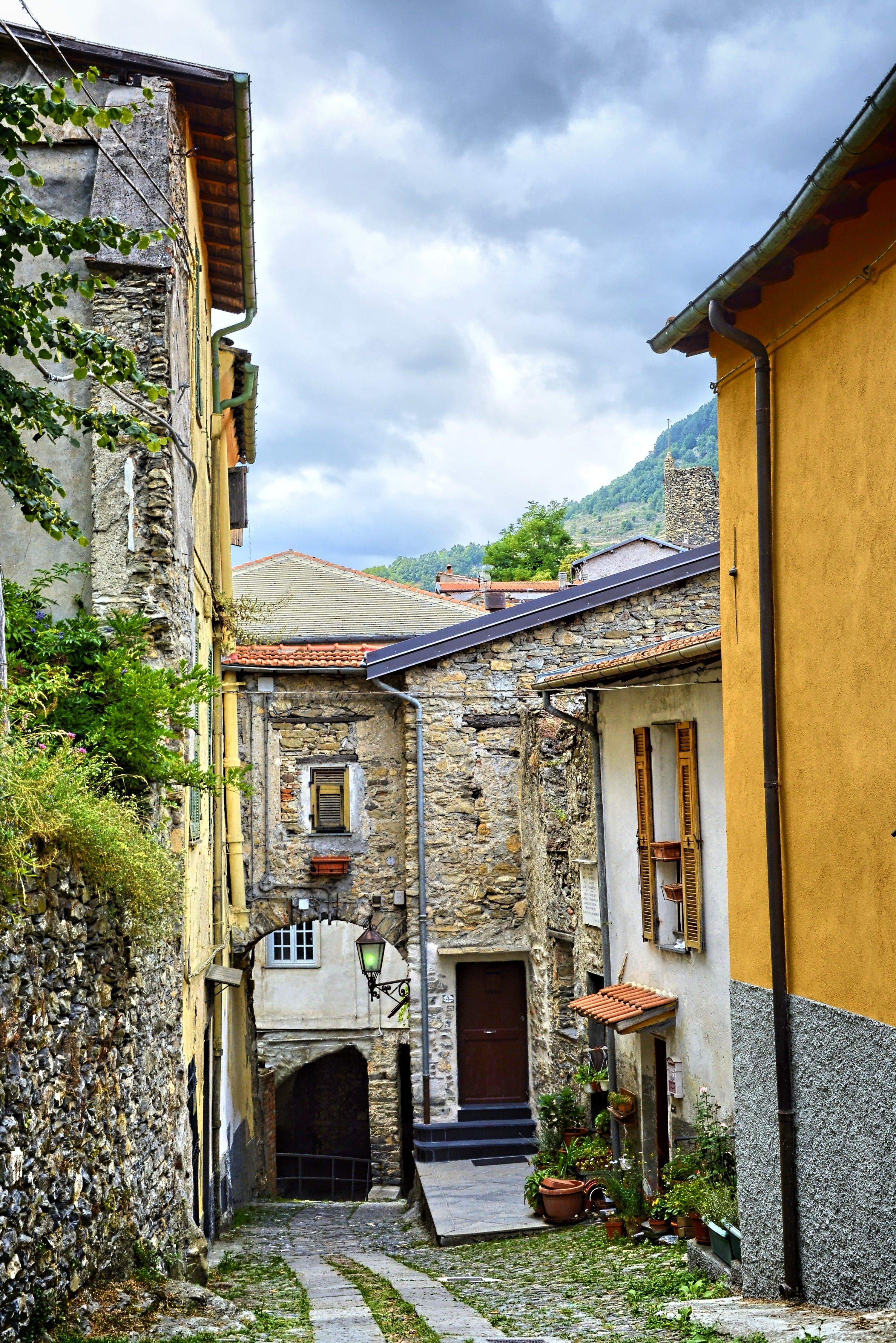 Buildings in a Village · Free Stock Photo