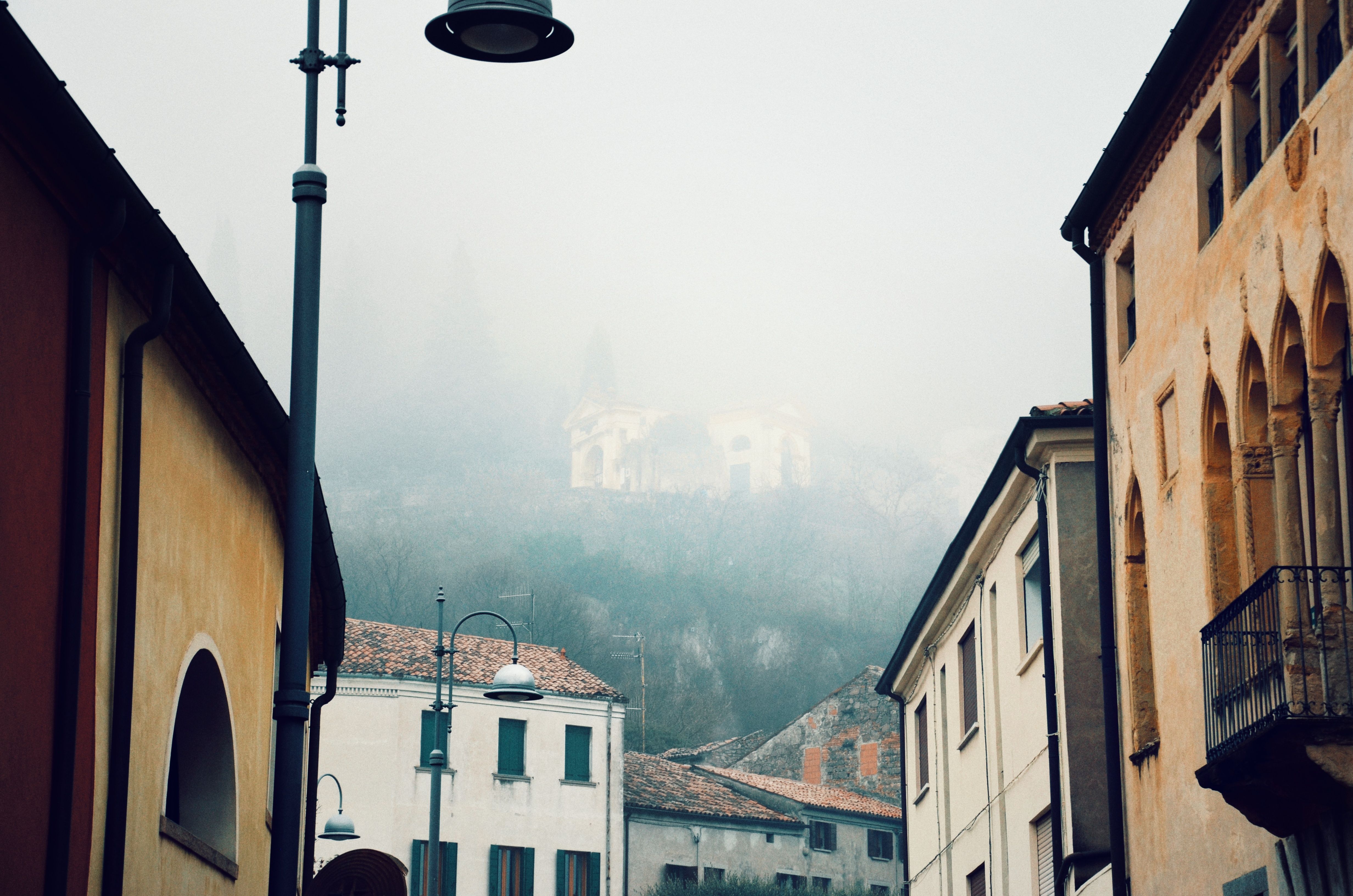 Town in Fog · Free Stock Photo