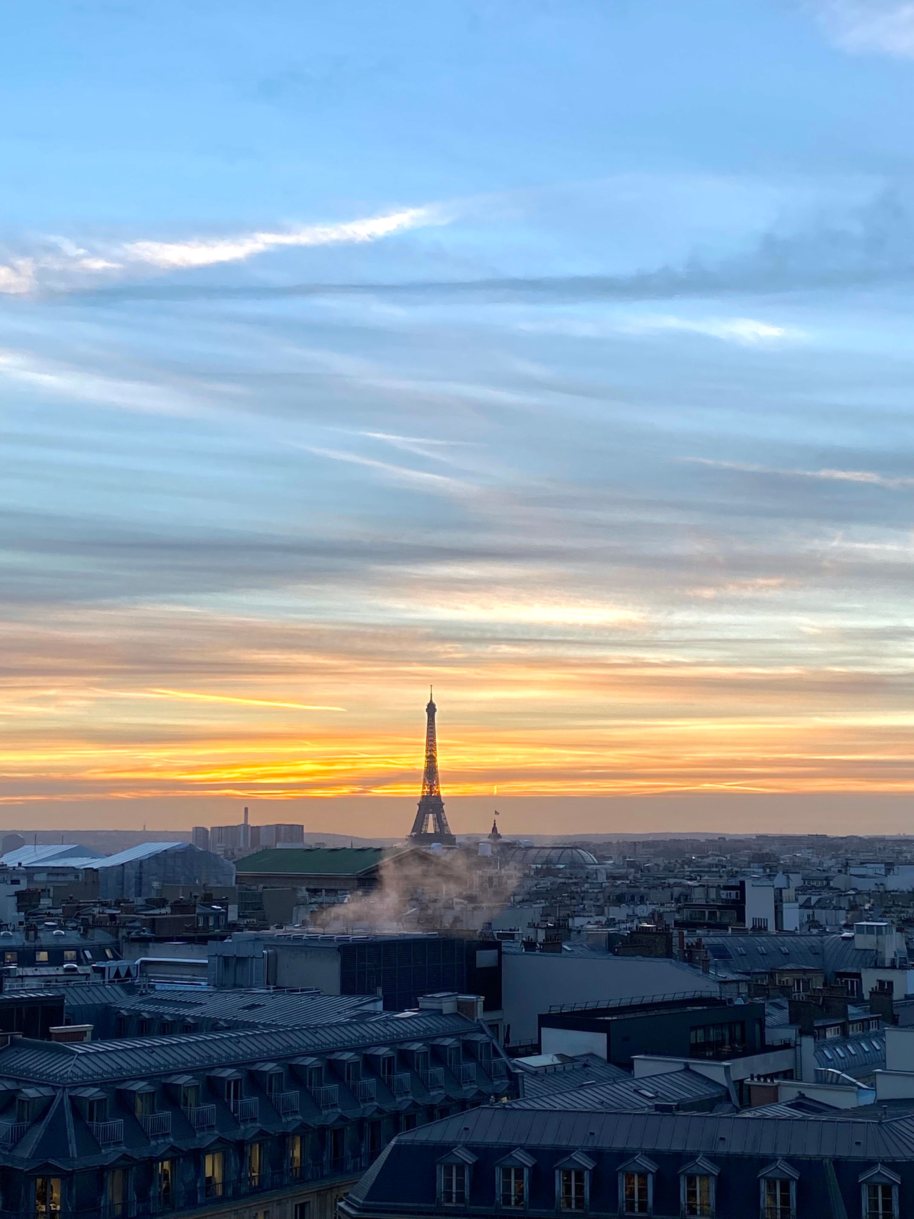 Paris Cityscape at Dawn · Free Stock Photo