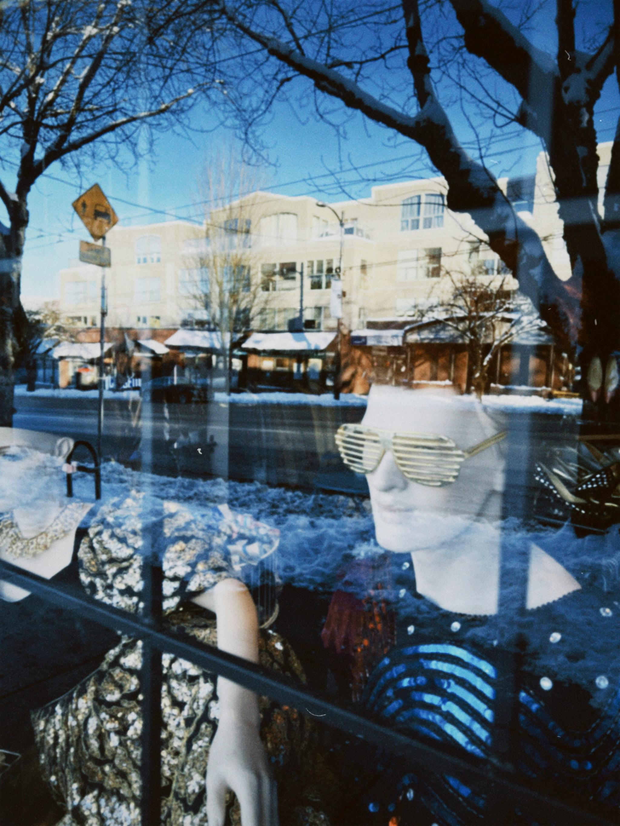 Windows Display Photos, Download The BEST Free Windows Display Stock ...