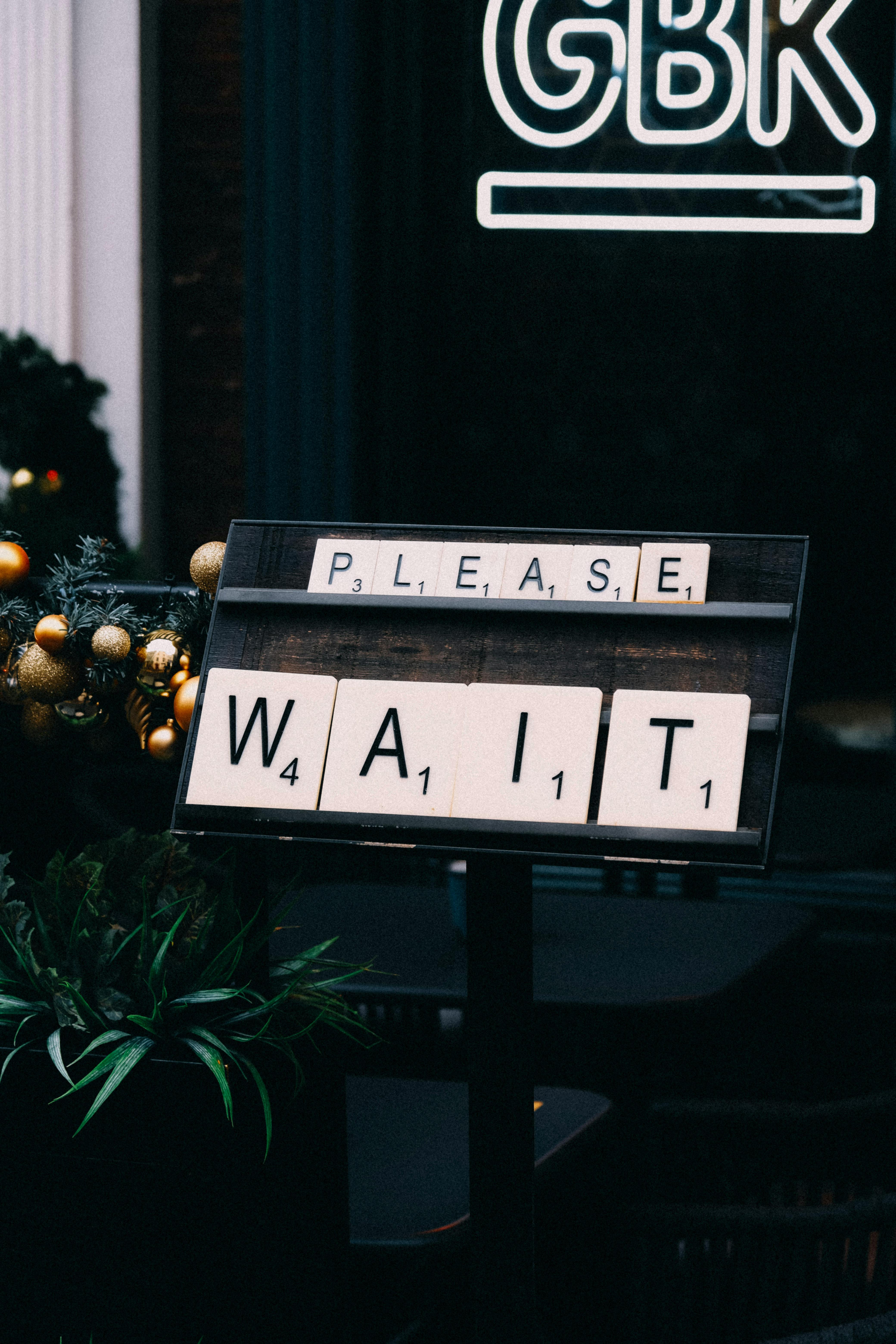 Please Wait Text · Free Stock Photo