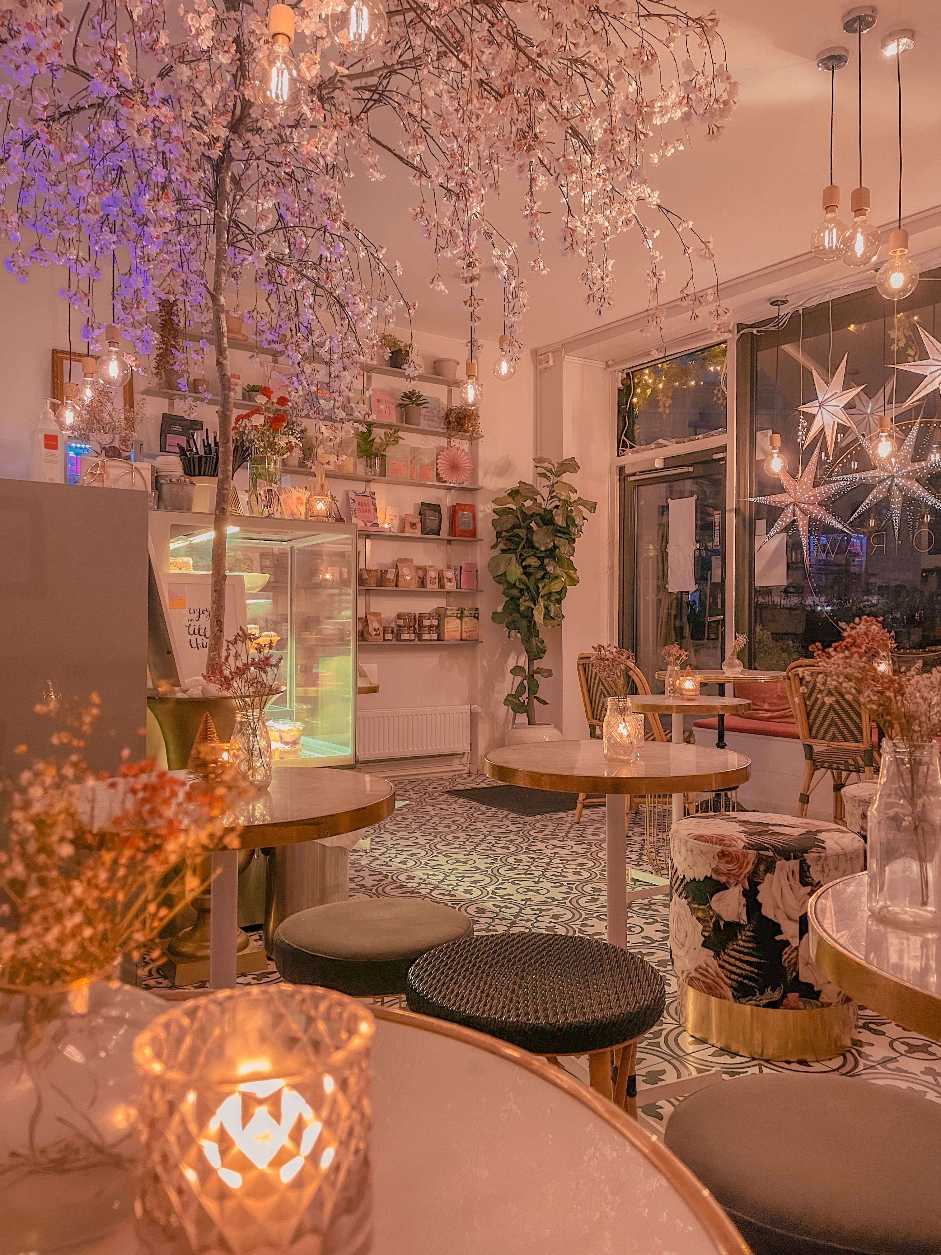 Lovely Cafe With Floral Theme · Free Stock Photo