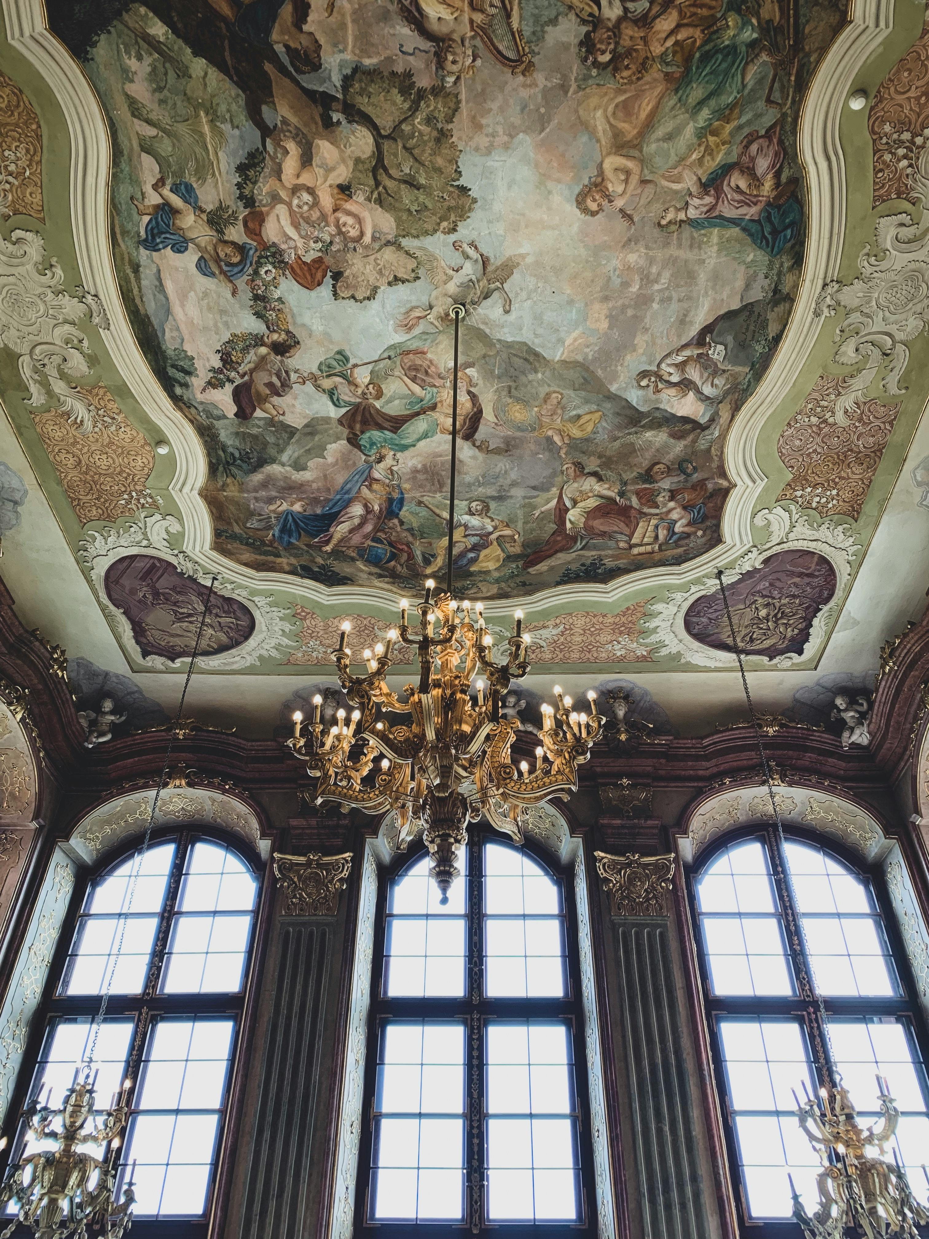 Palace Interior · Free Stock Photo