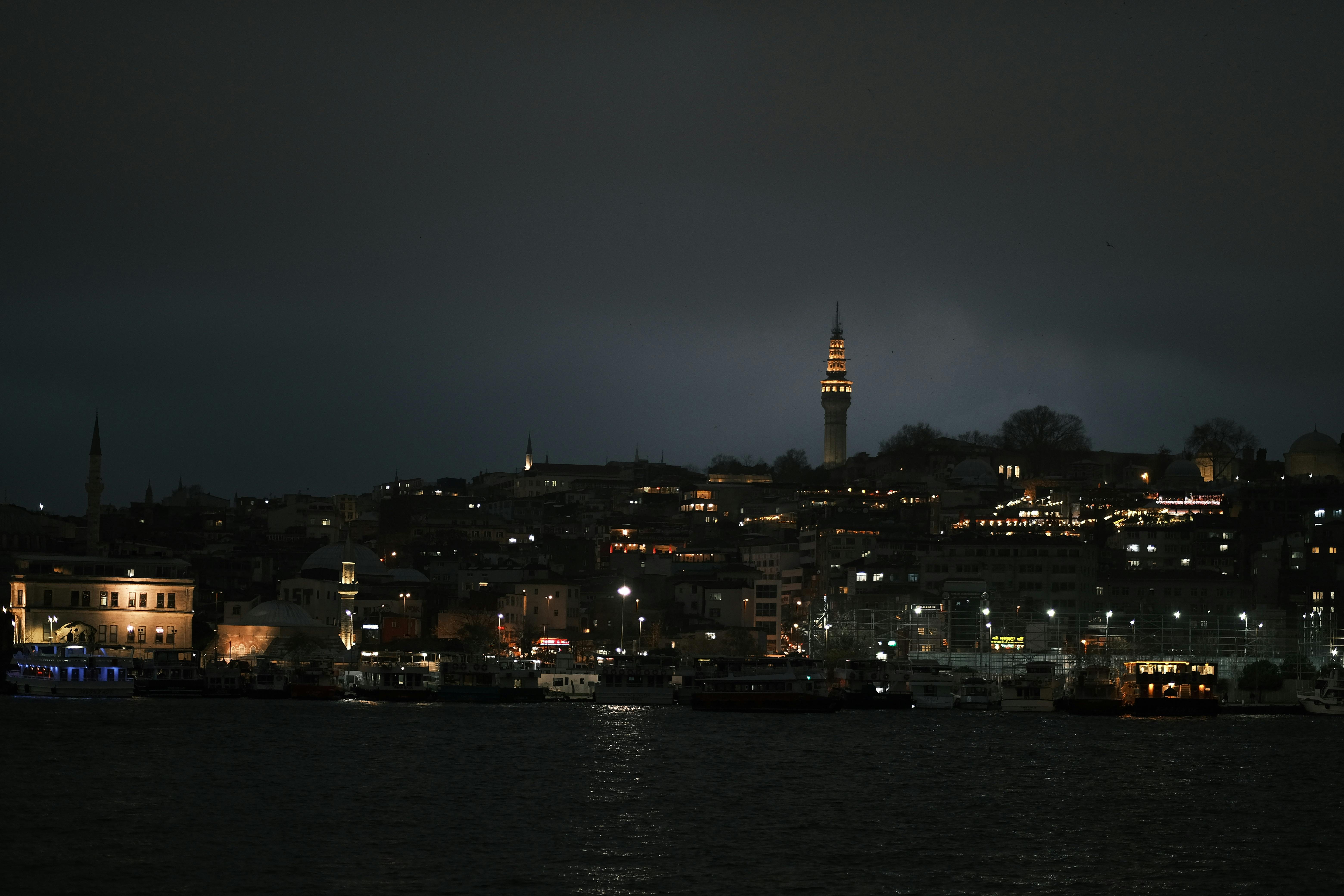 Hill Night View Photos, Download The BEST Free Hill Night View Stock ...