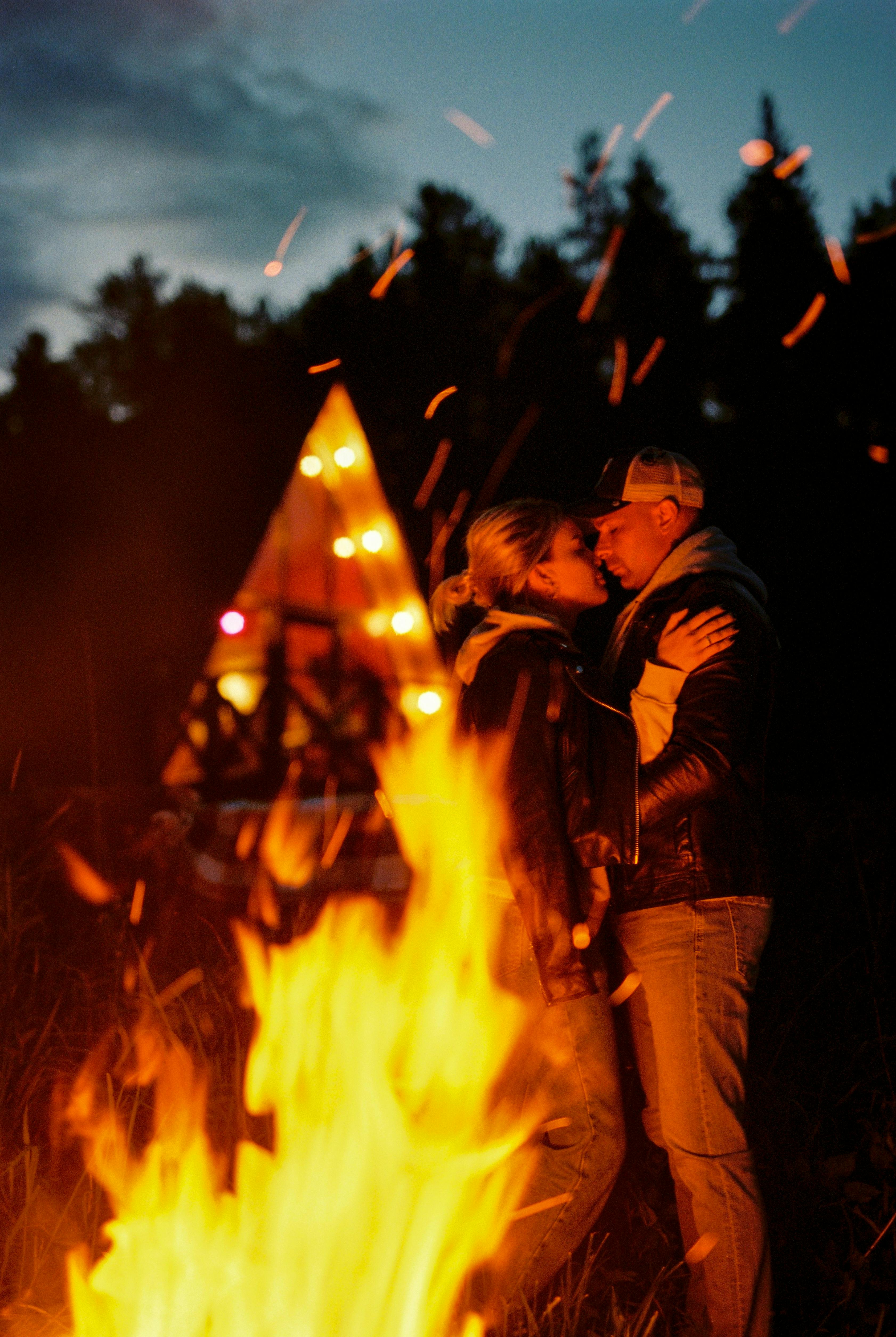 People Outside the Fence · Free Stock Photo