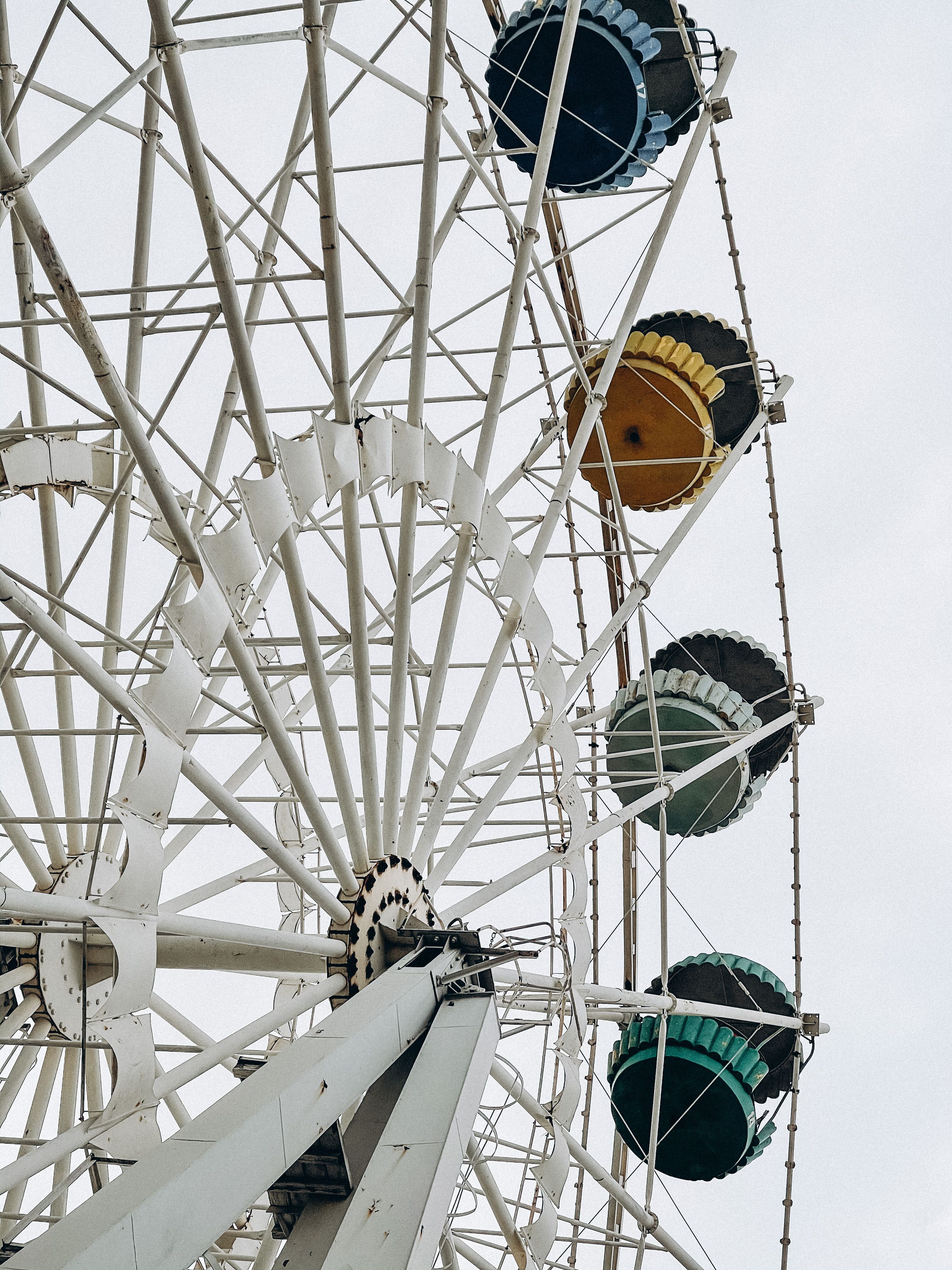 Low Angle Photo of White Ferris Wheel · Free Stock Photo