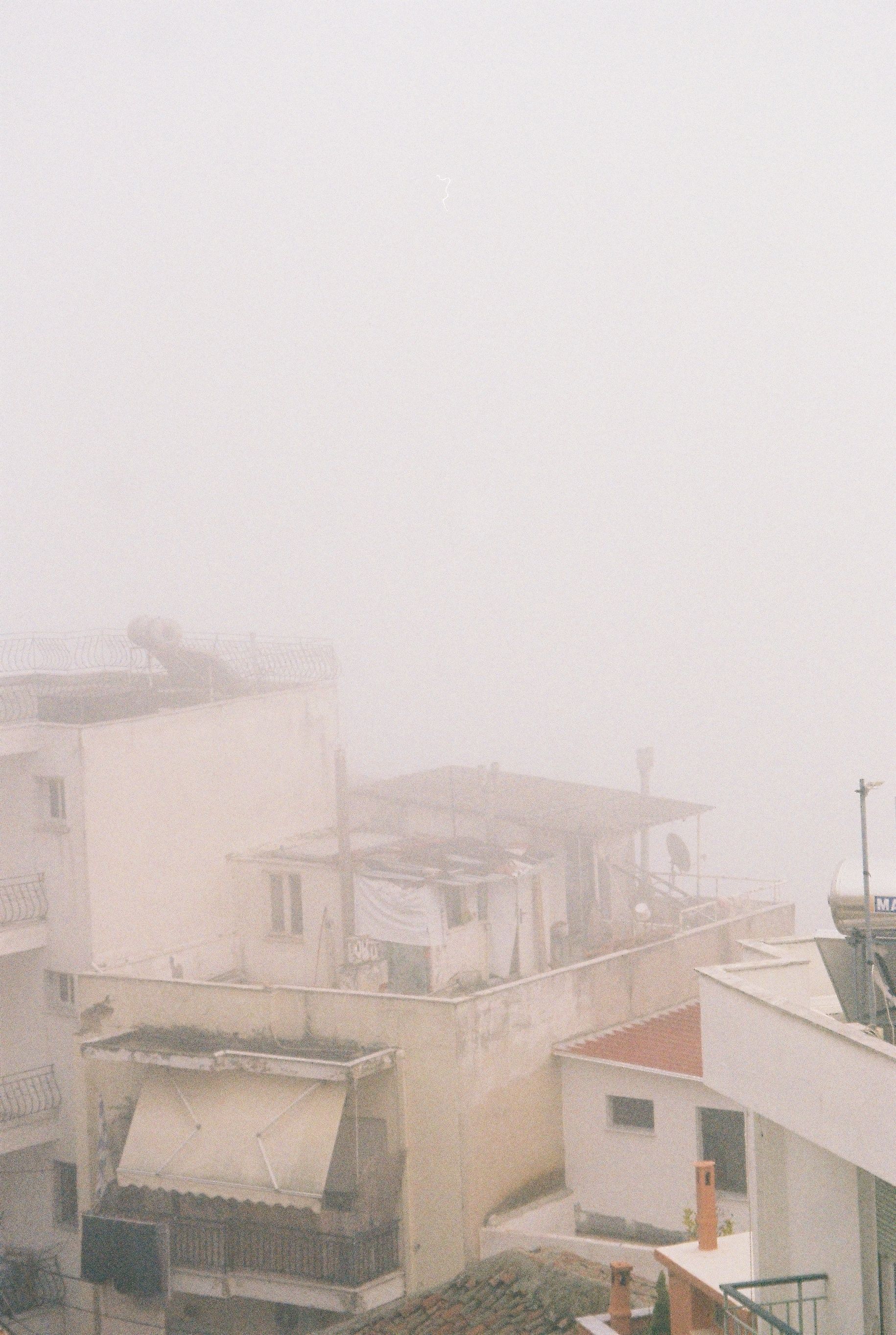 Buildings Under the Thick Fog · Free Stock Photo