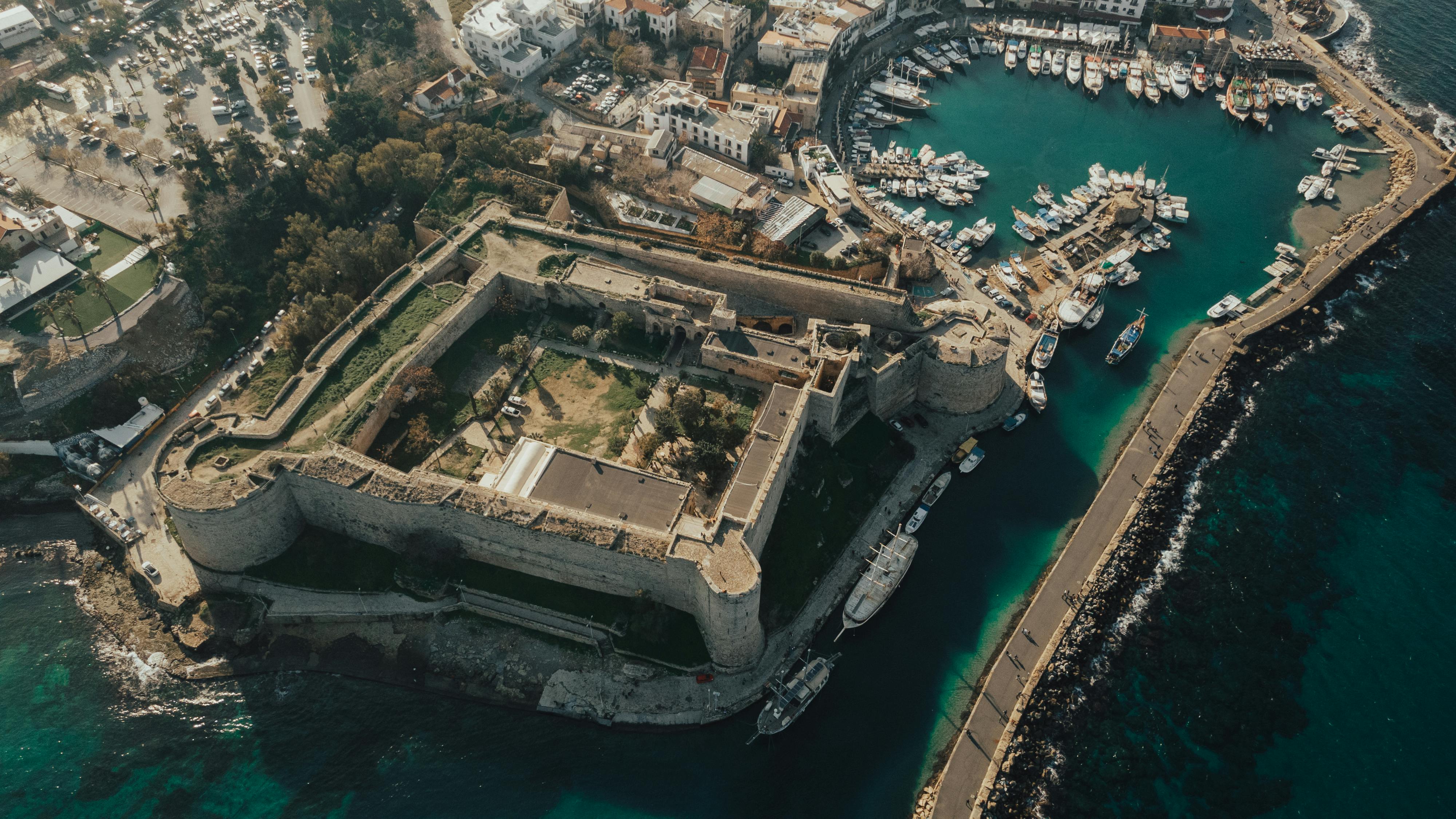 Fortress in Seaside · Free Stock Photo
