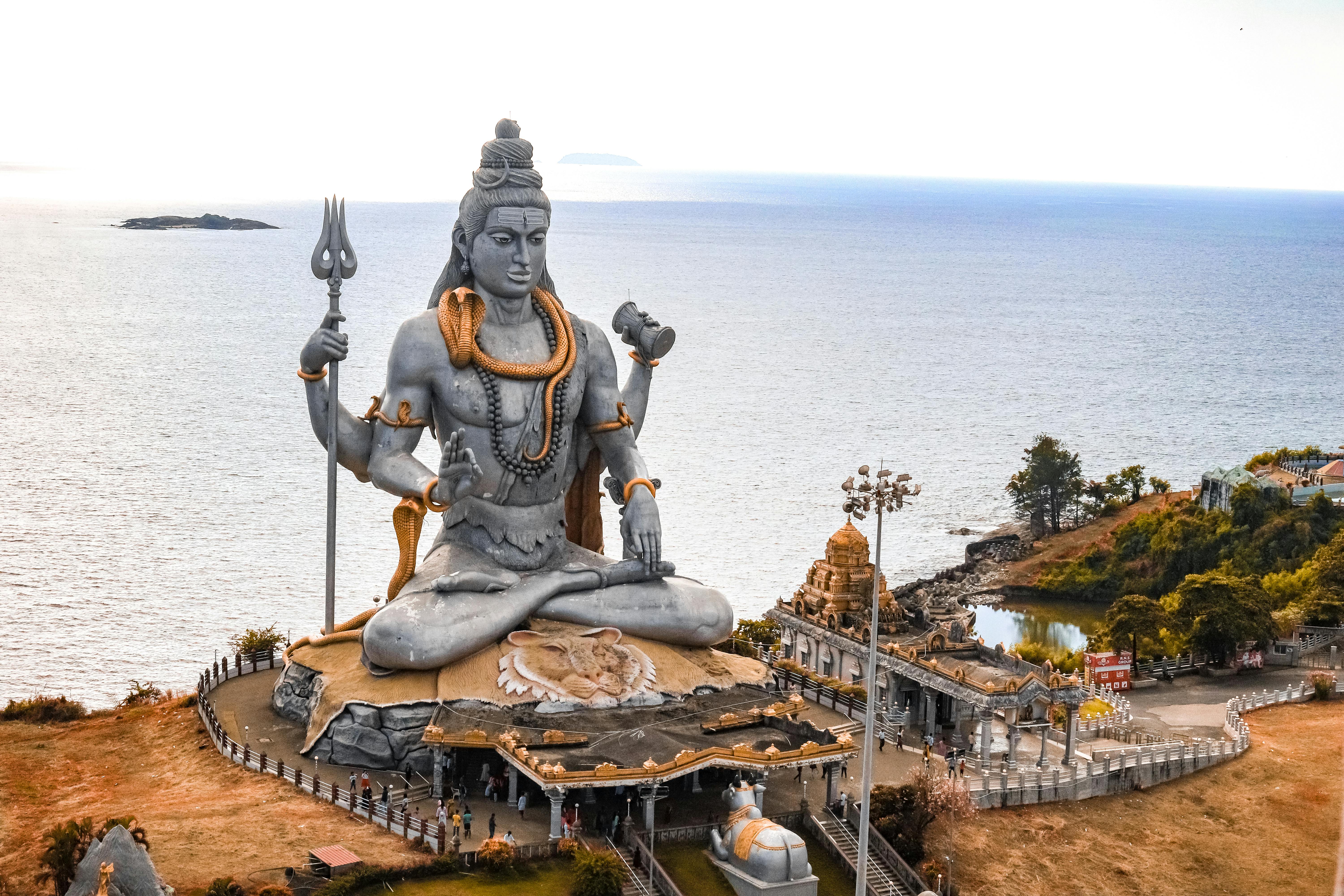 Aerial Footage of Murudeshwara Temple · Free Stock Photo