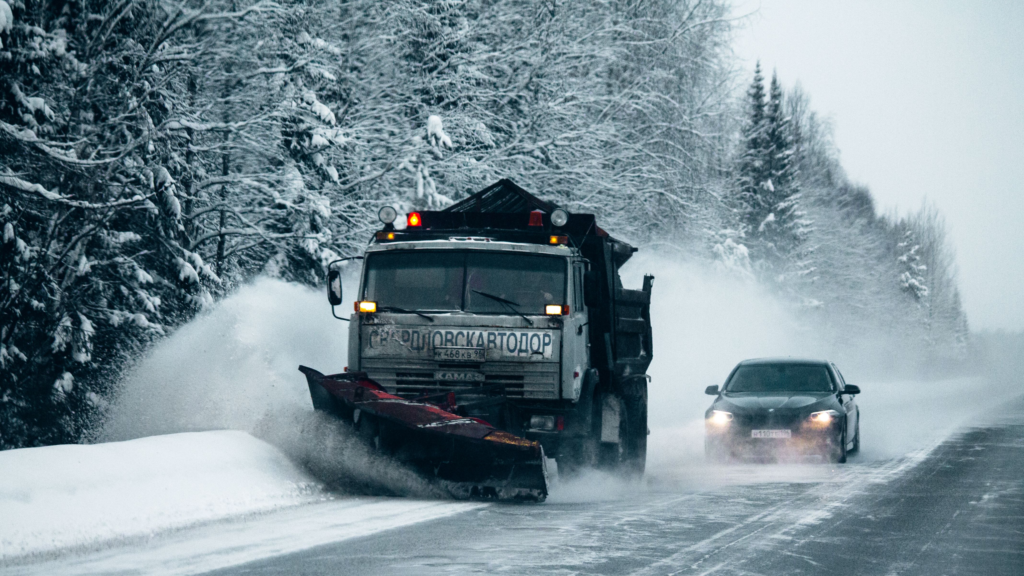 Vehicles on Road During Winter · Free Stock Photo