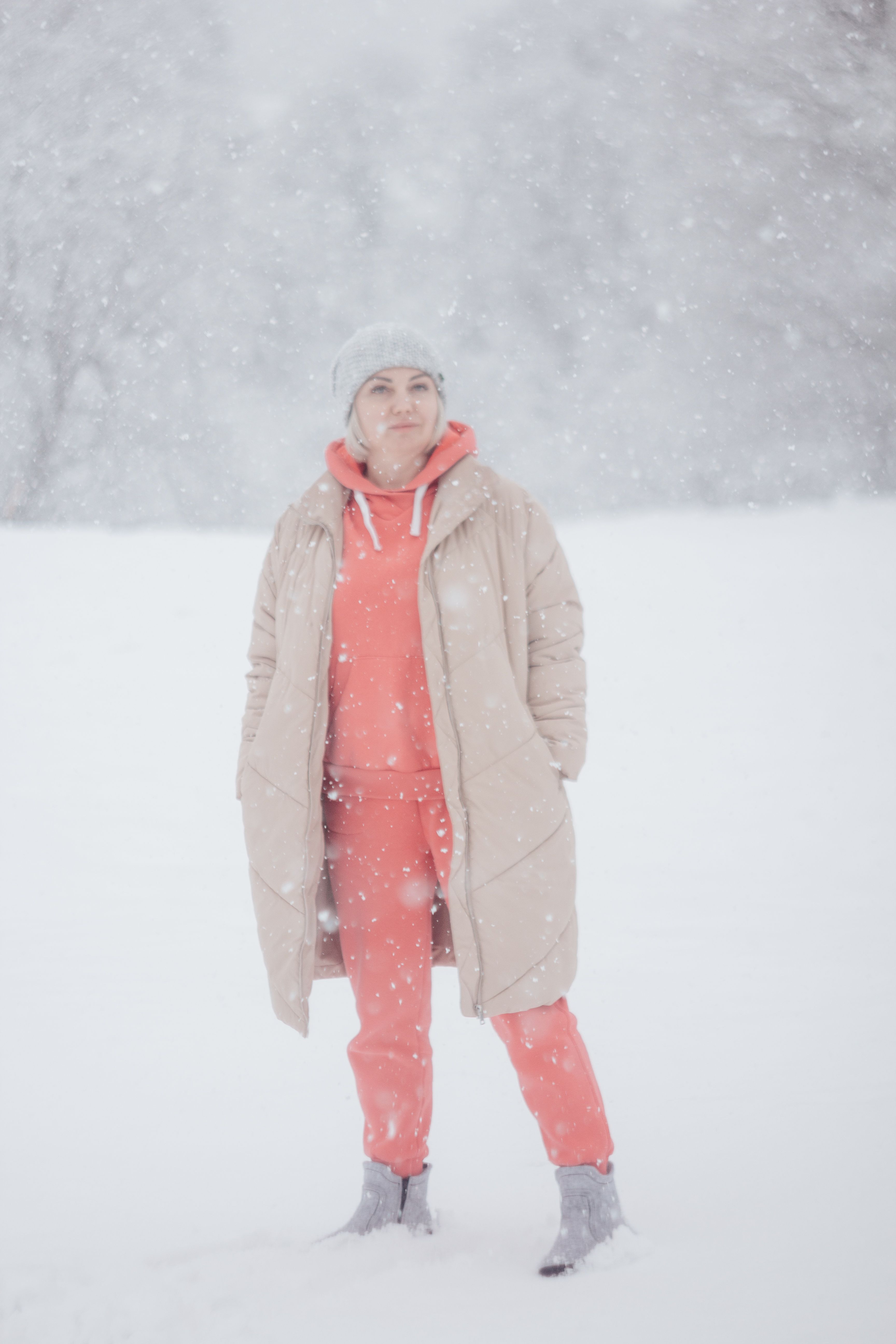 Woman Posing in Trapper Hat · Free Stock Photo
