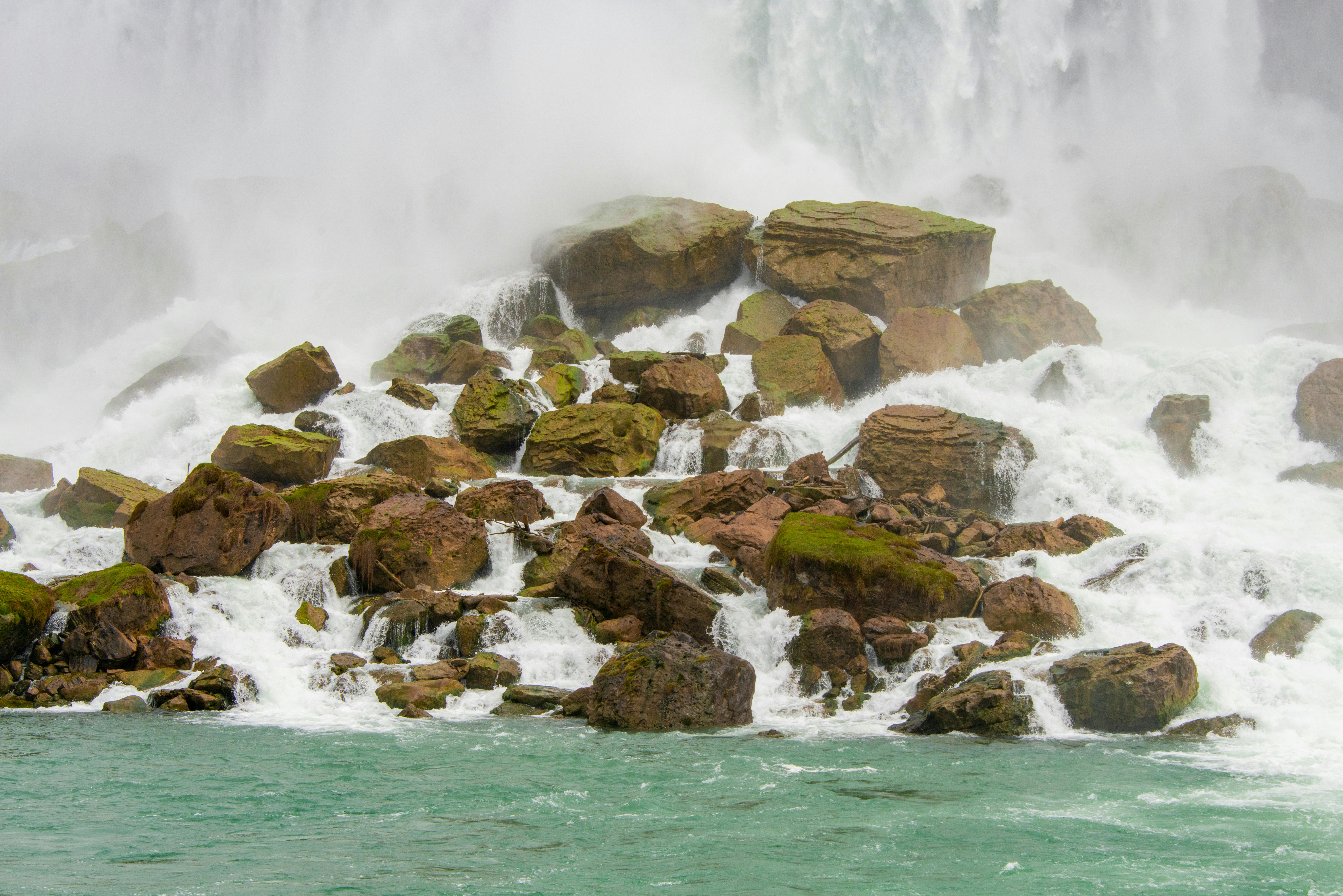 Rocks Under Niagara Falls in USA · Free Stock Photo