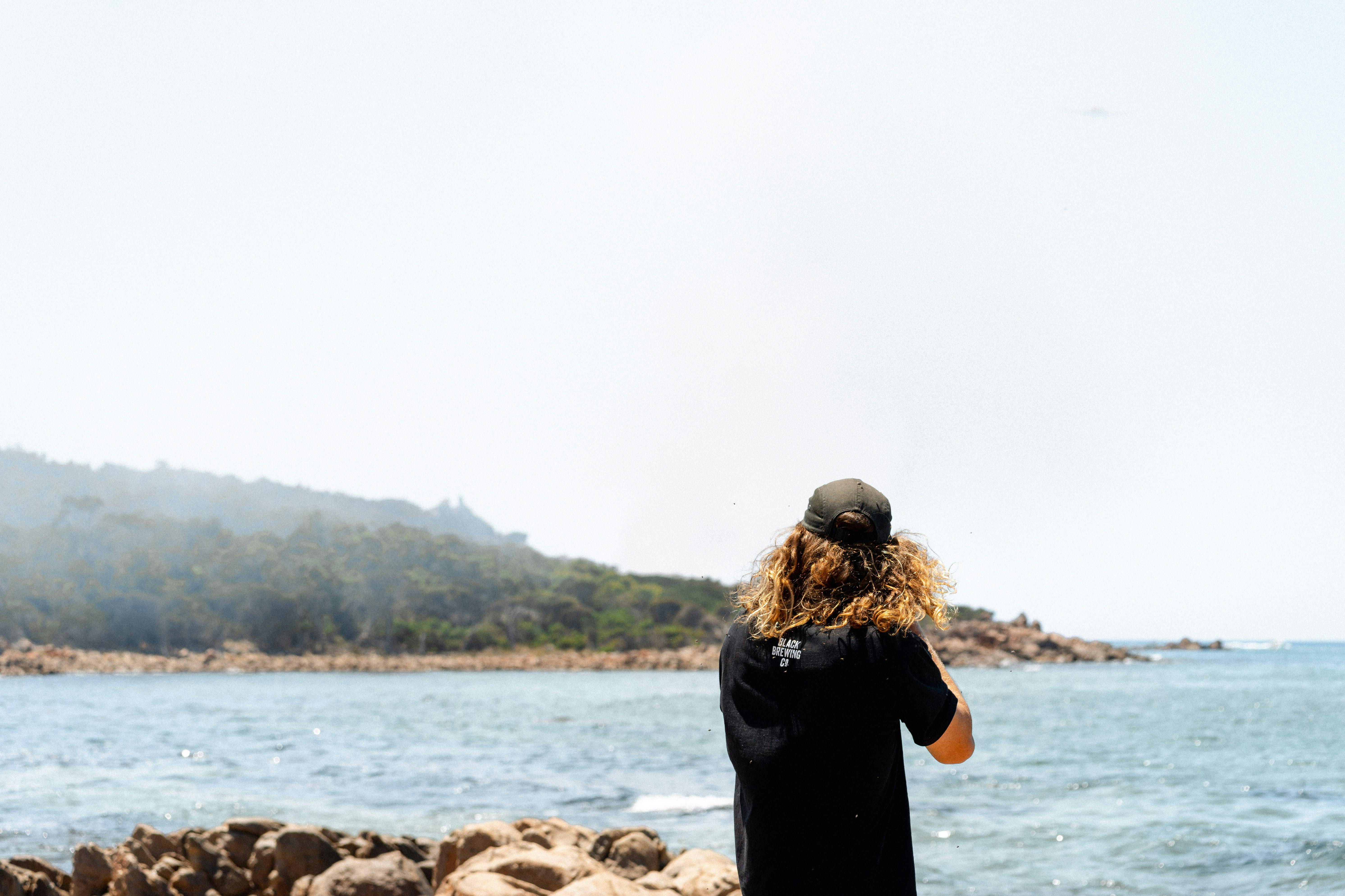 Black T Shirt Back View Photos, Download The BEST Free Black T Shirt ...